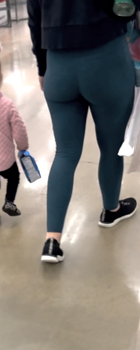 Candid dump pt.5 - Forum