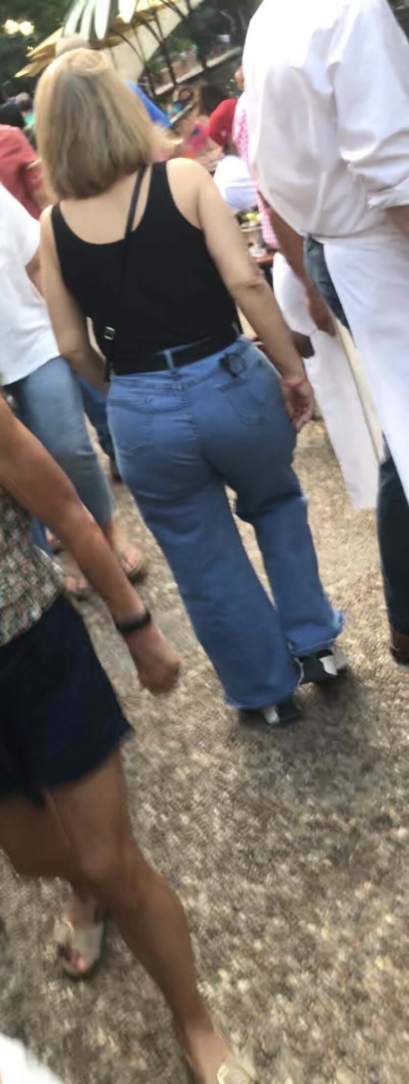 Thicc Blonde Milf Pawg Walking Downtown😮‍💨 Tight Jeans Forum