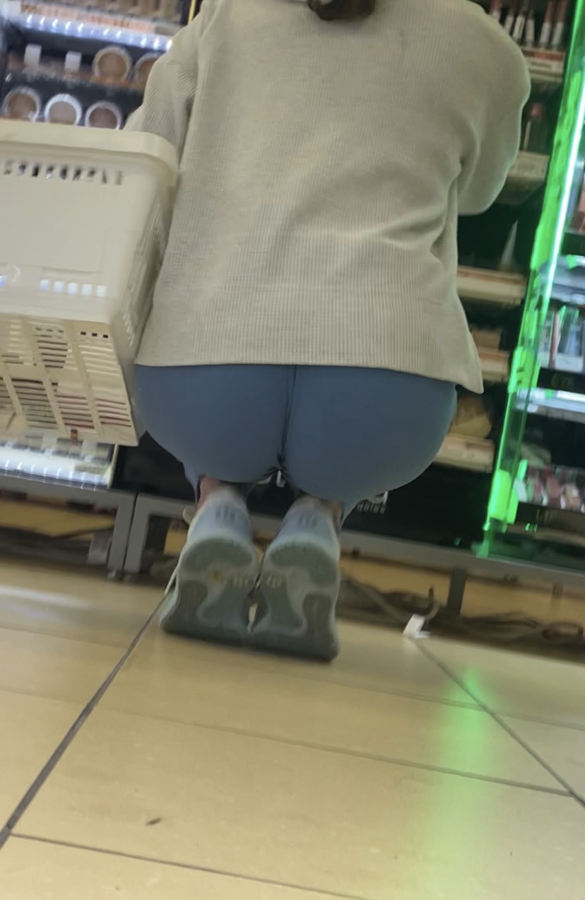 Cutie On Her Knees Oc Spandex Leggings And Yoga Pants Forum