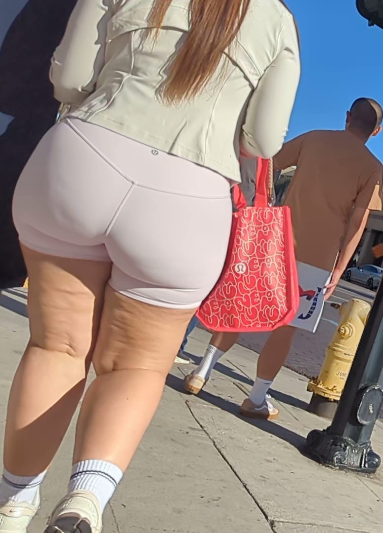 Big Butt in Lule Pink Shorts (OC) - Spandex, Leggings & Yoga Pants - Forum