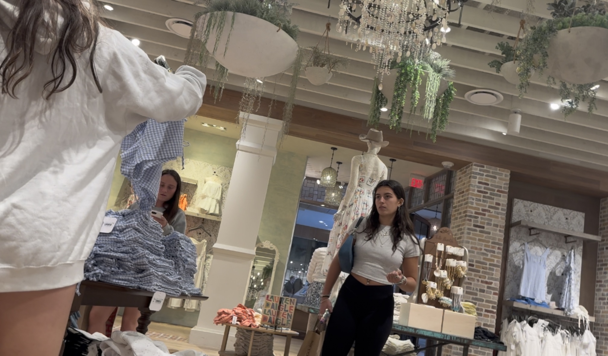 Fit college girl in flares showing her bubble and midriff closeup (OC ...