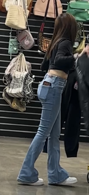 Petite Asian ho showing off tramp stamp & bubble butt - Tight Jeans - Forum