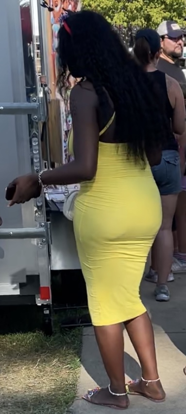 Irresistible Big Booty Black Milf In Tight Dress At The Fair Ass Forum