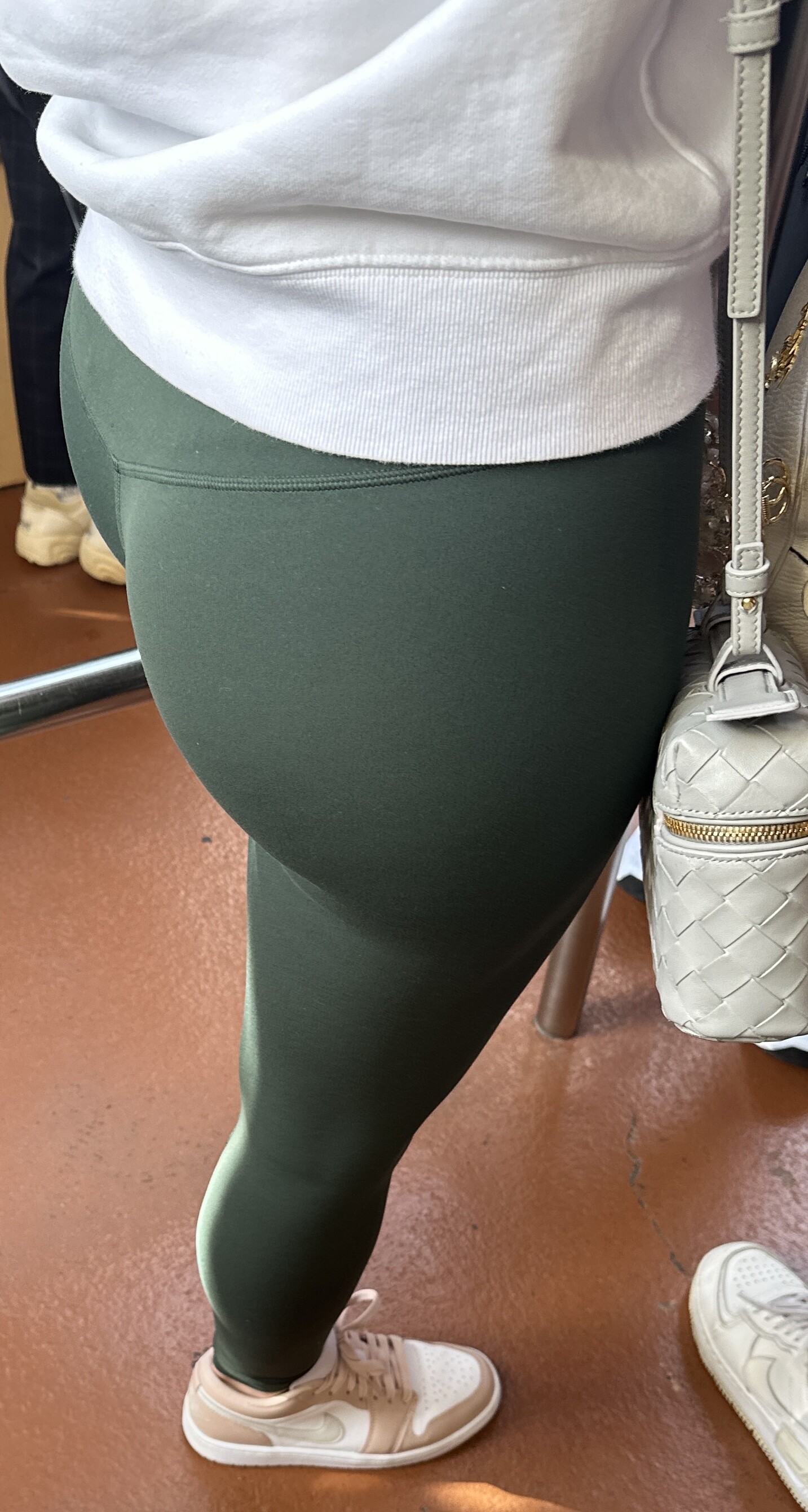 Girl with hot ass does stretching exercises in the queue - Spandex, Leggings & Yoga Pants - Forum