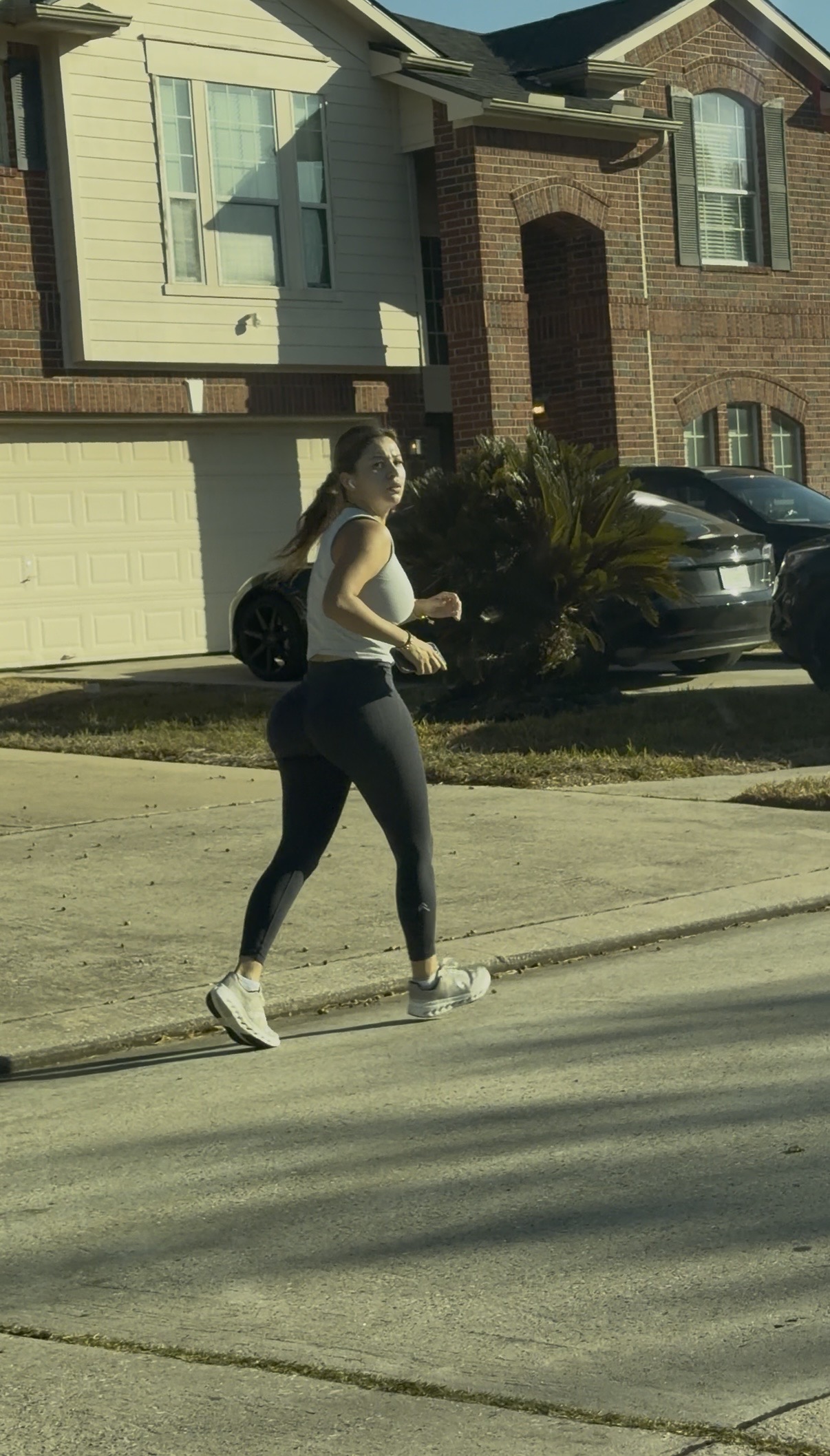 Amazing jiggly BBL latina jogging (caught)😂 - Spandex, Leggings & Yoga ...