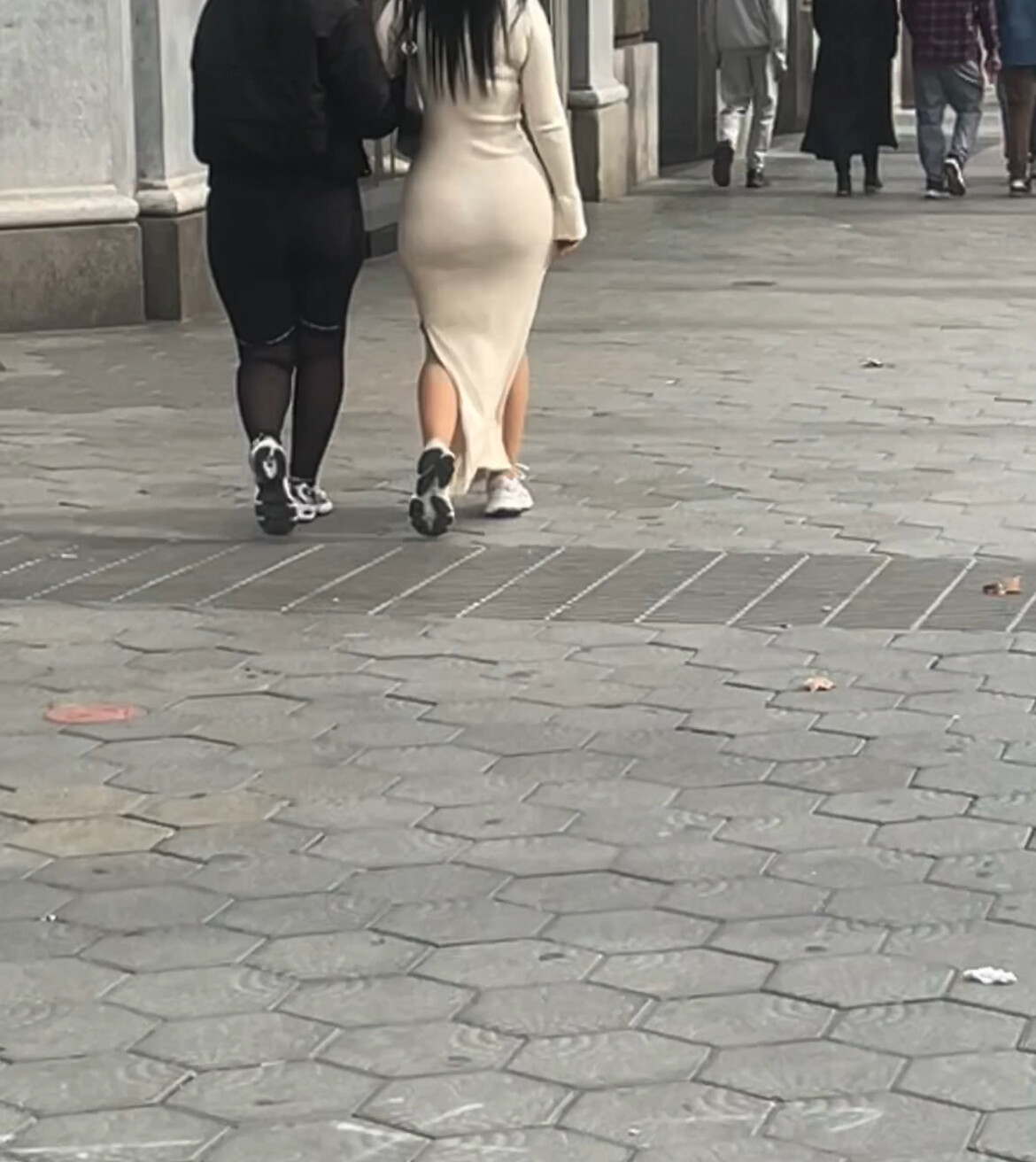 Nice arab moroccan in tight dress - Tight Jeans - Forum