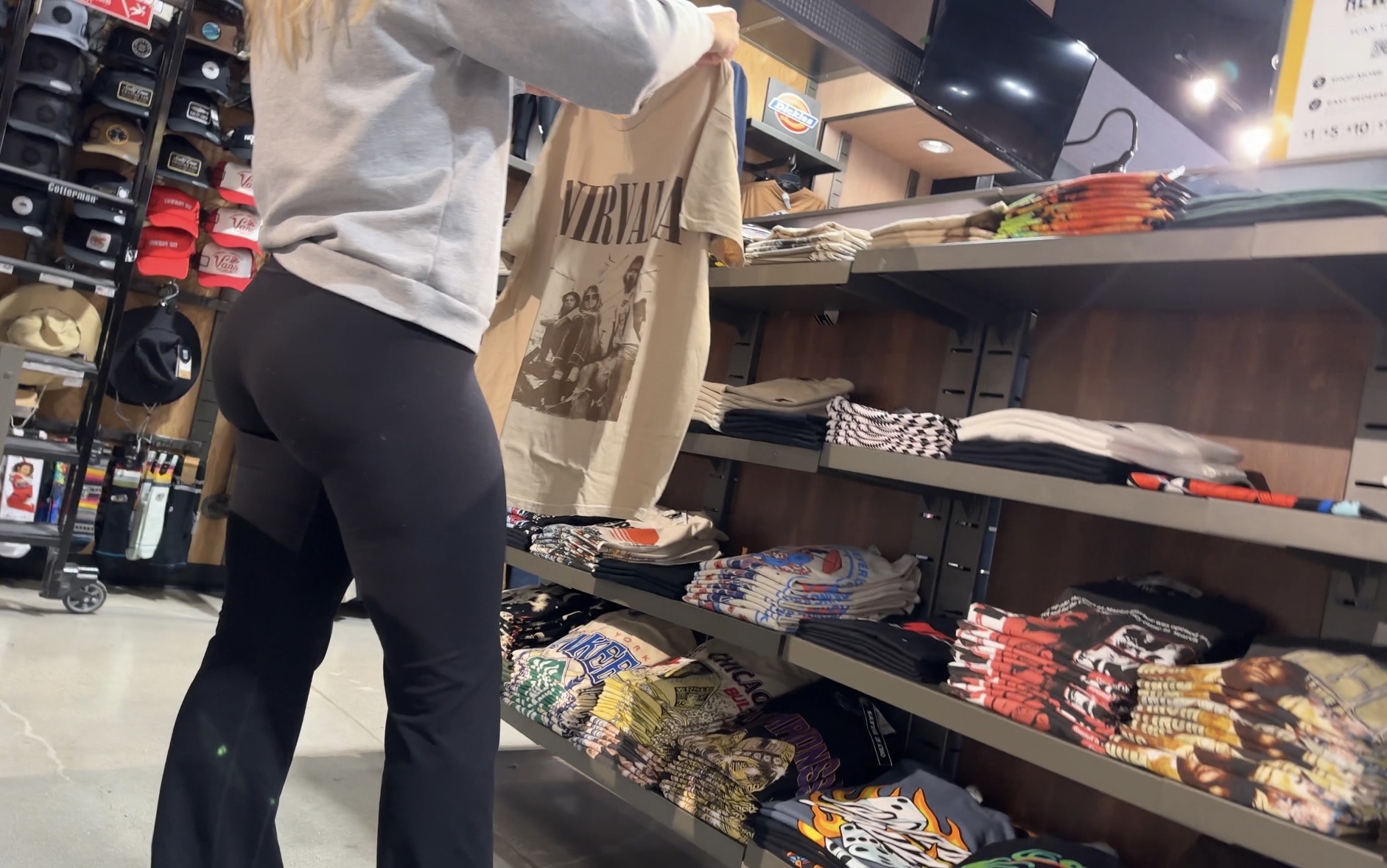 Thicc White Girl In Flares Spandex Leggings And Yoga Pants Forum