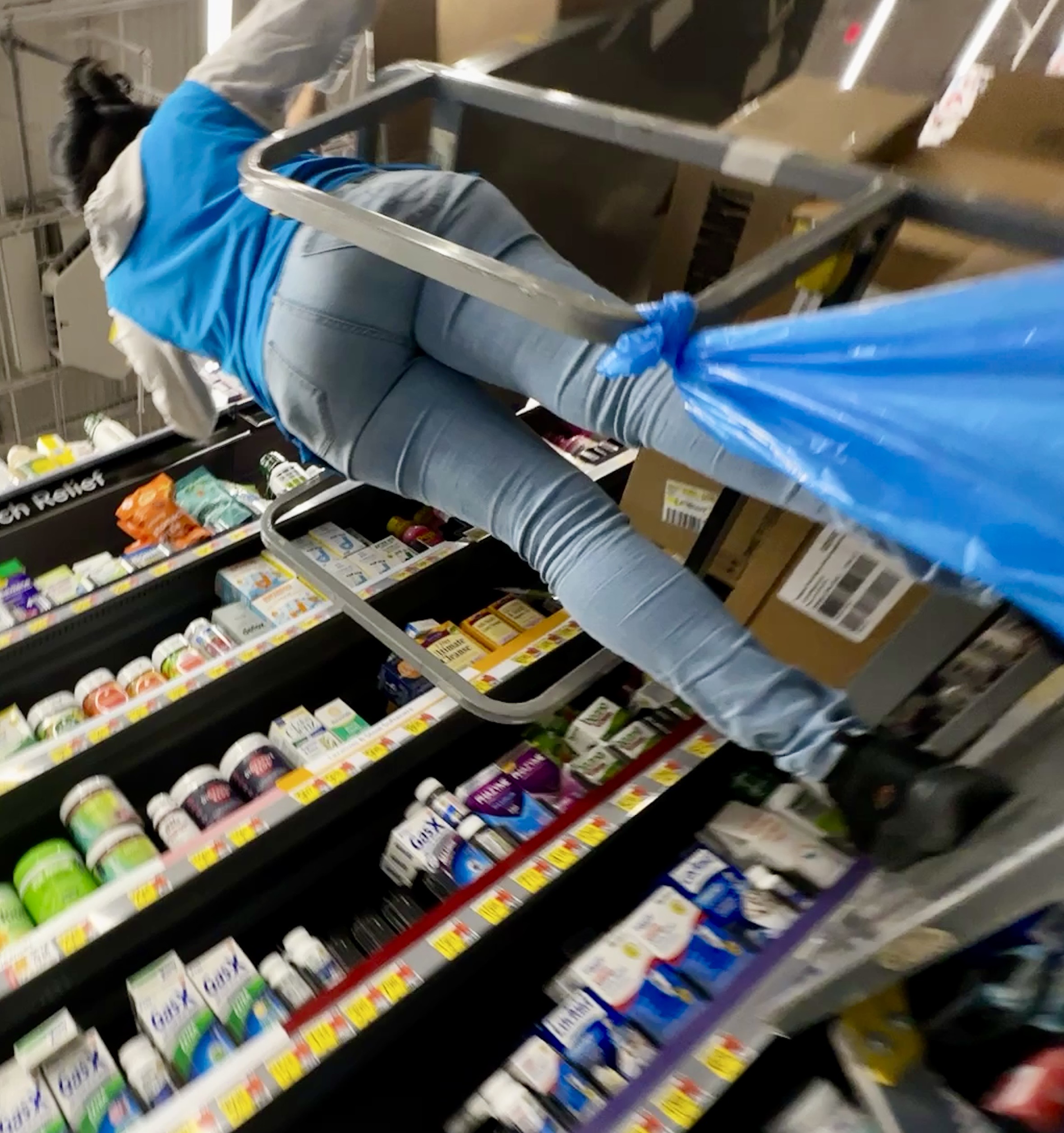 Walmart worker - Tight Jeans - Forum