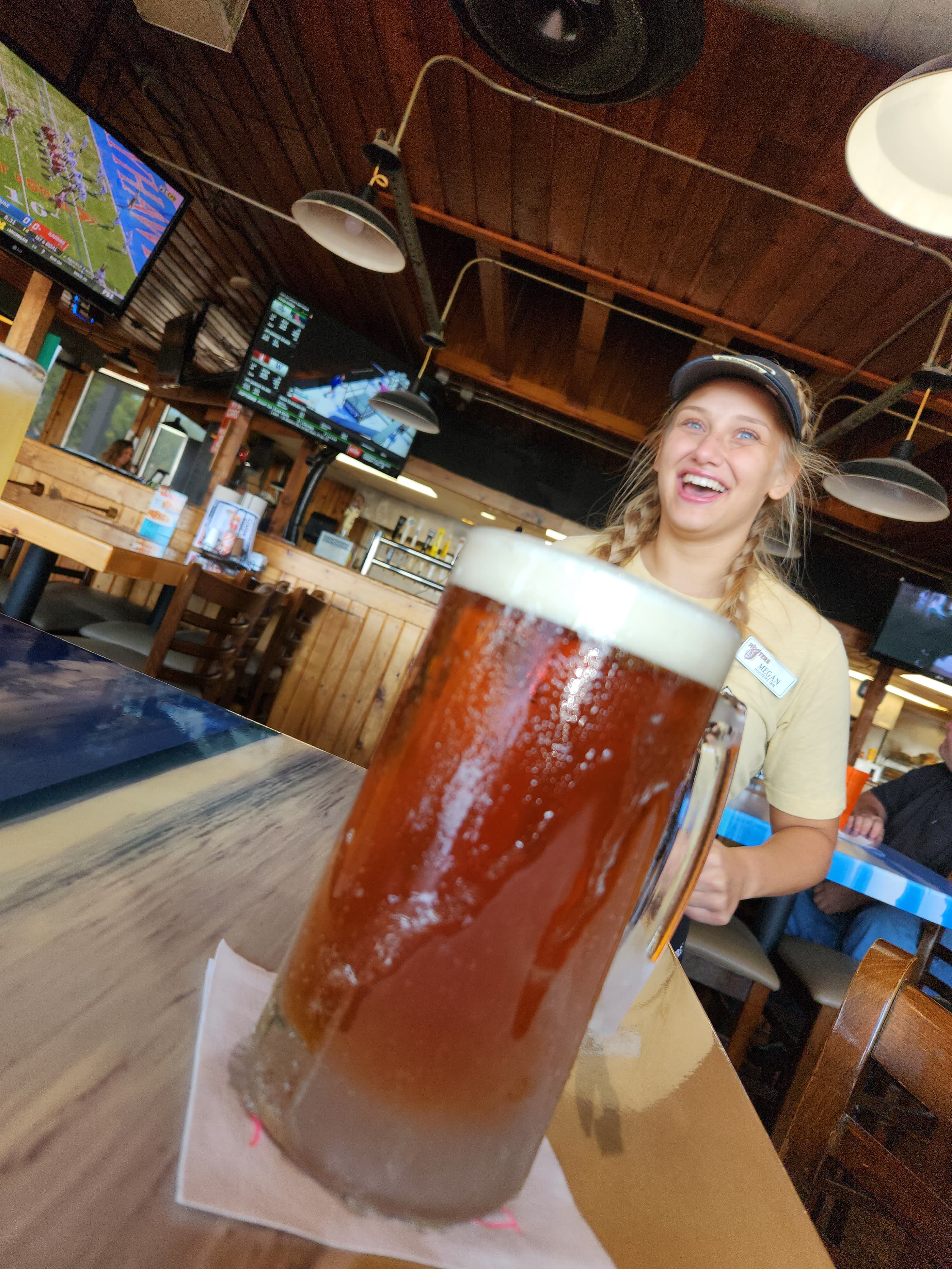 Went back to hooters - Short Shorts & Volleyball - Forum