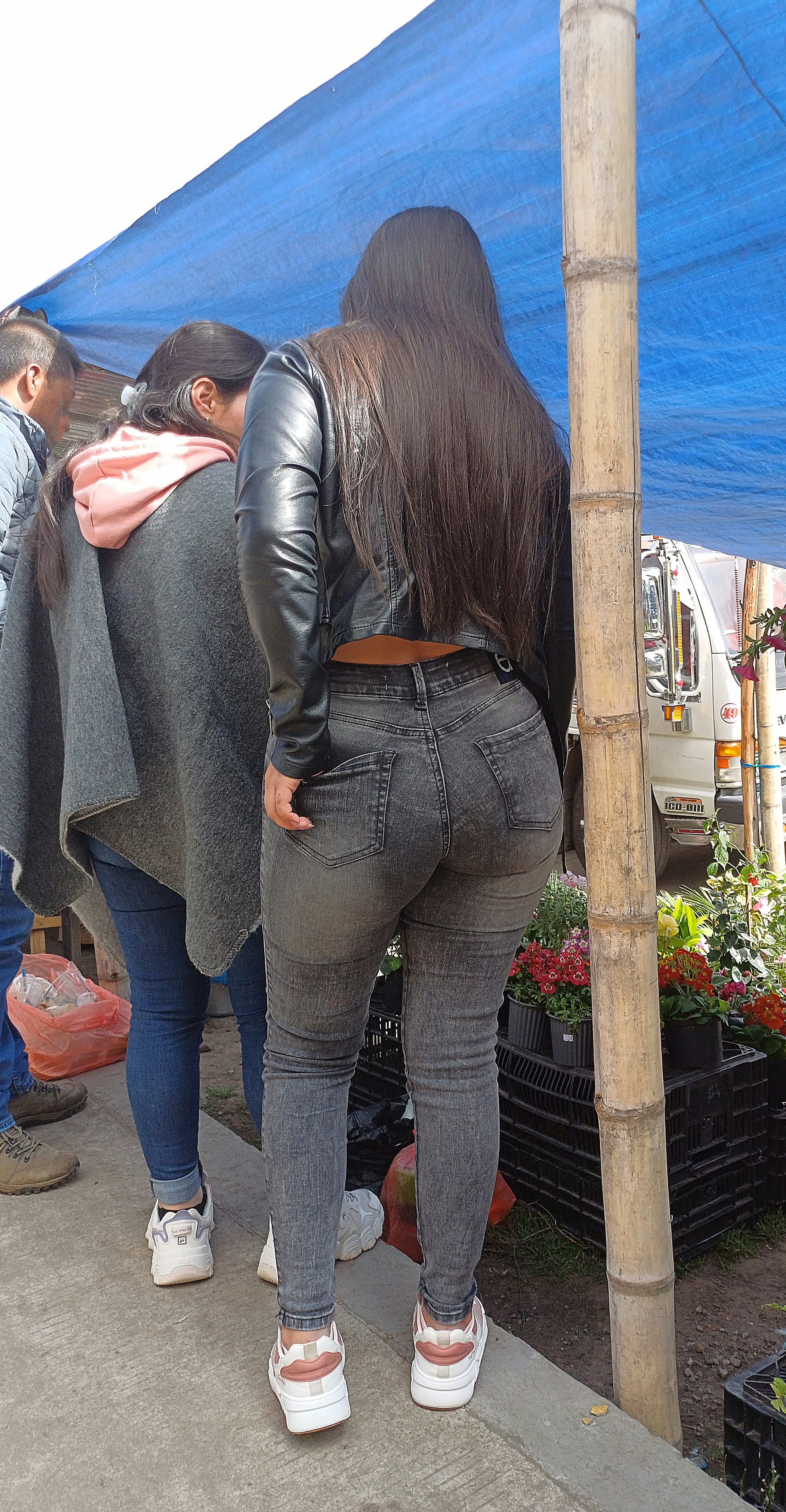 🍑 Nalgas en jeans 🍑 - Tight Jeans - Forum