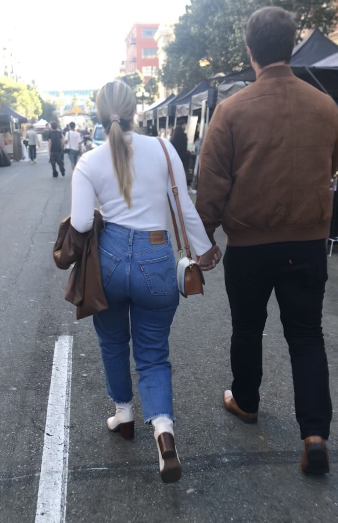 Capping someone’s Juicy PAWG Girlfriend 🍑 🤤 - Tight Jeans - Forum