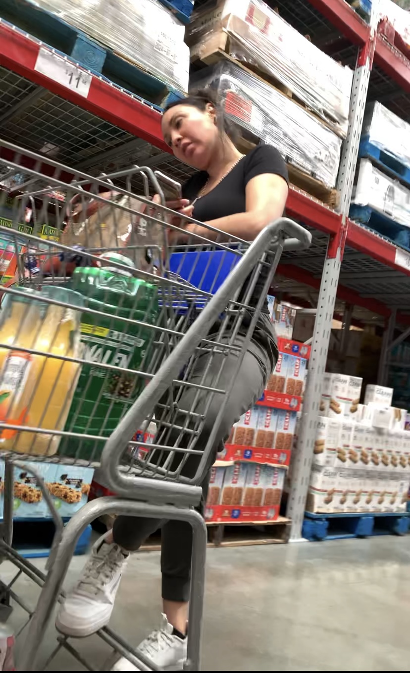 ButterFace with a nice BBL BUTT… VPL - Tight Jeans - Forum