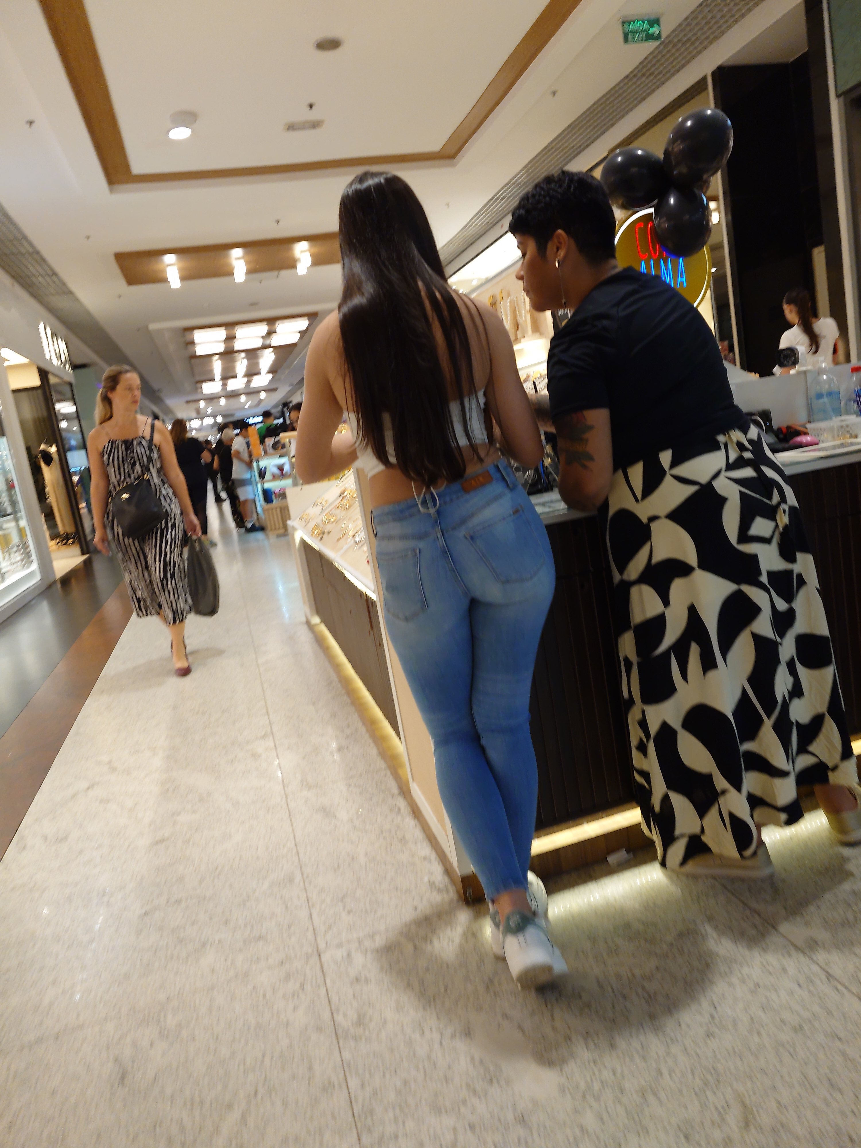 Brazilian Butt highest level. Tanlines peeking out of the Jeans - Tight Jeans - Forum