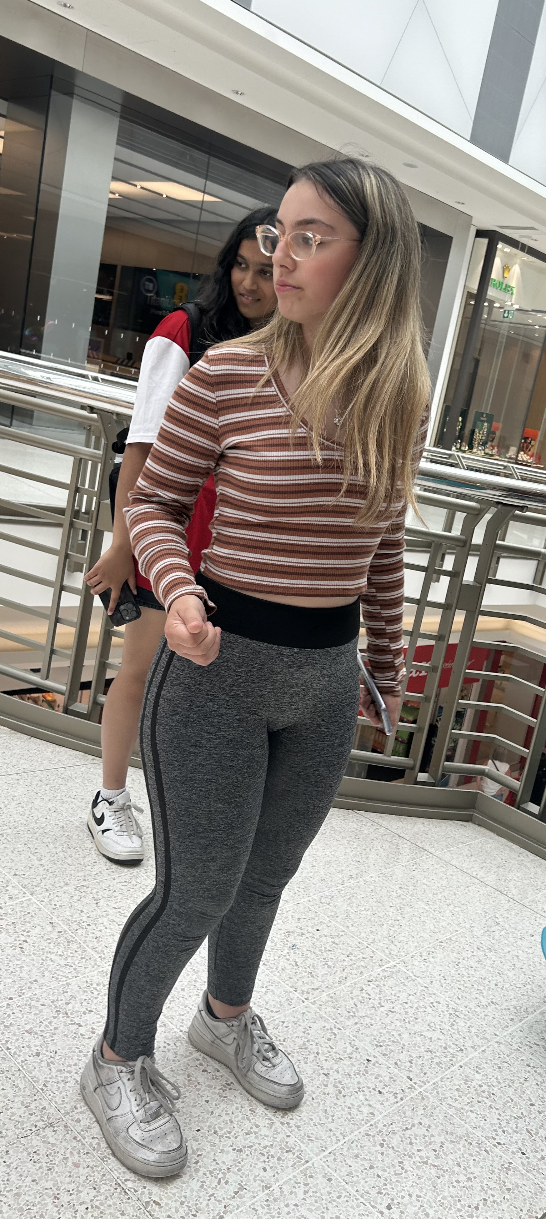 Thick nerd shopping for shoes I hope cause her sh*ts beat lmao ...