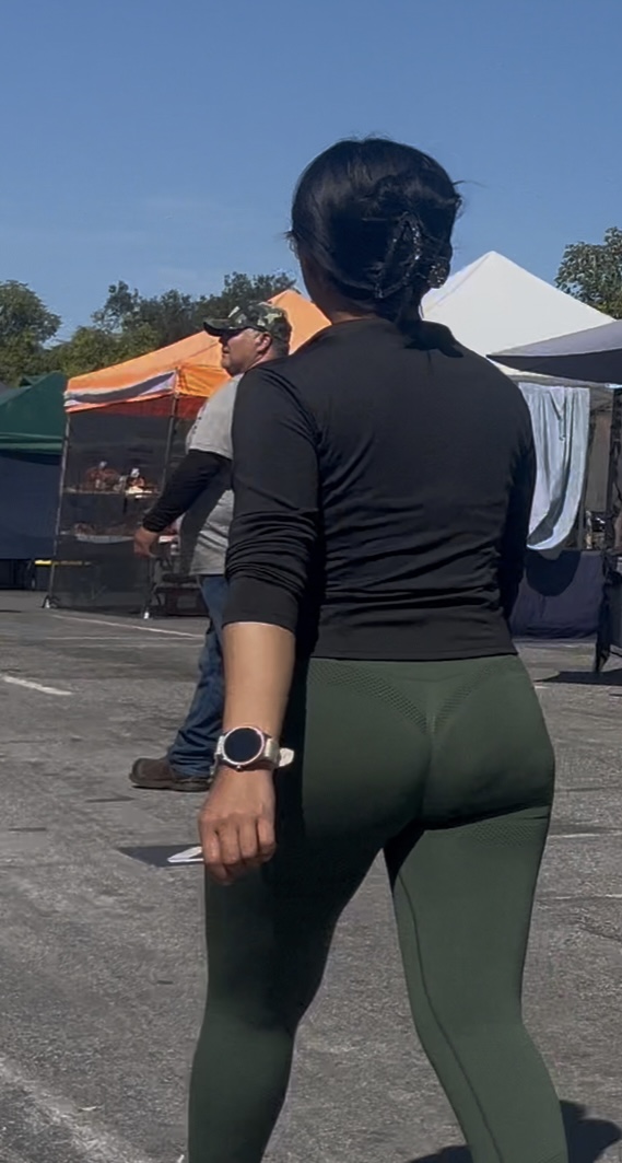 Short Asian With A Fatty At Farmers Market🔥🔥 Spandex Leggings And Yoga 4596