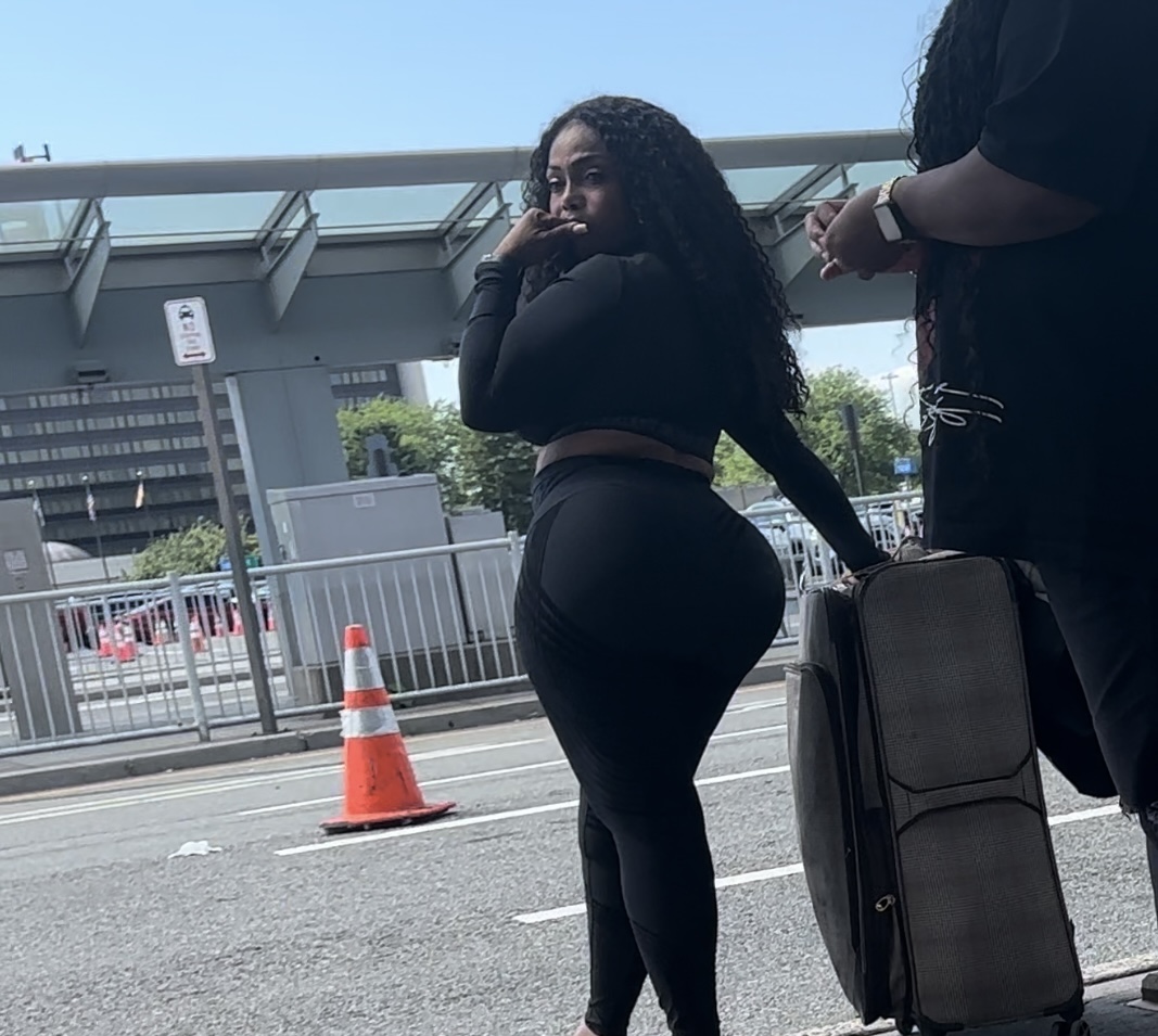 Ebony BBL from airport series ( OC ) - Spandex, Leggings & Yoga Pants ...