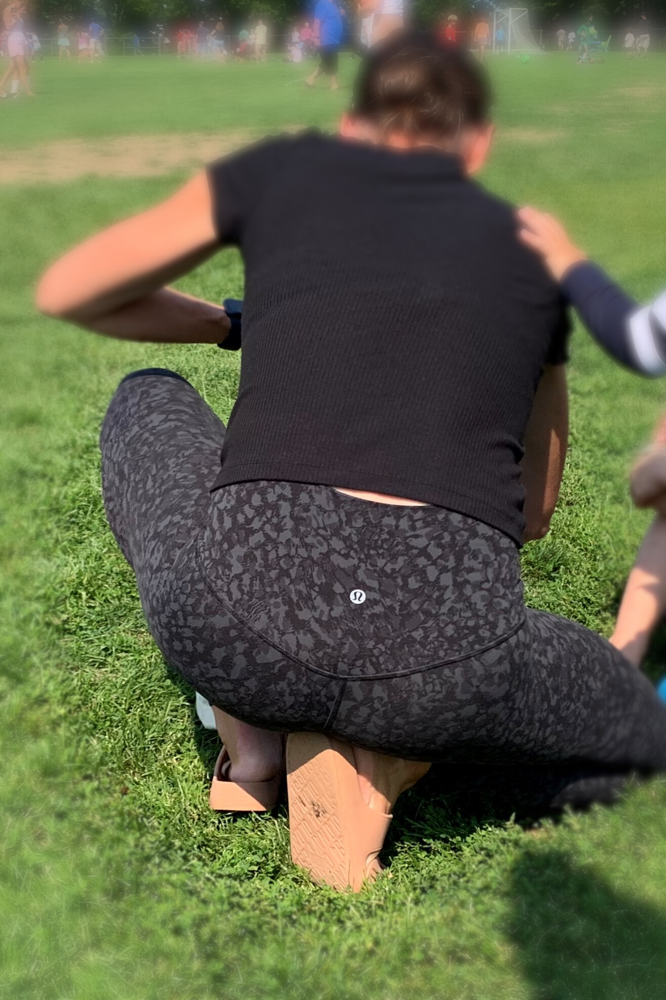 Fit Milf In Some Sexy Black Lulus Spandex Leggings And Yoga Pants Forum