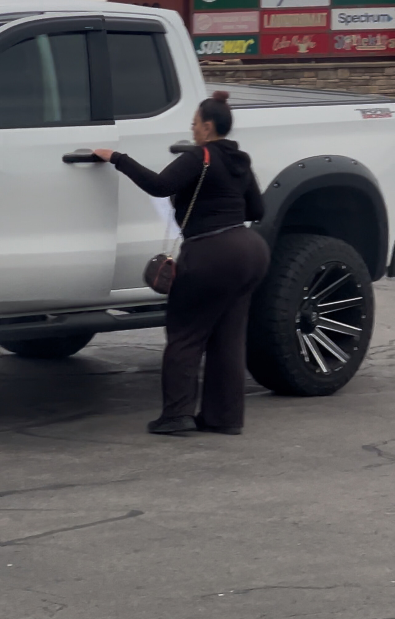Latina w/ Monster BBL - Spandex, Leggings & Yoga Pants - Forum