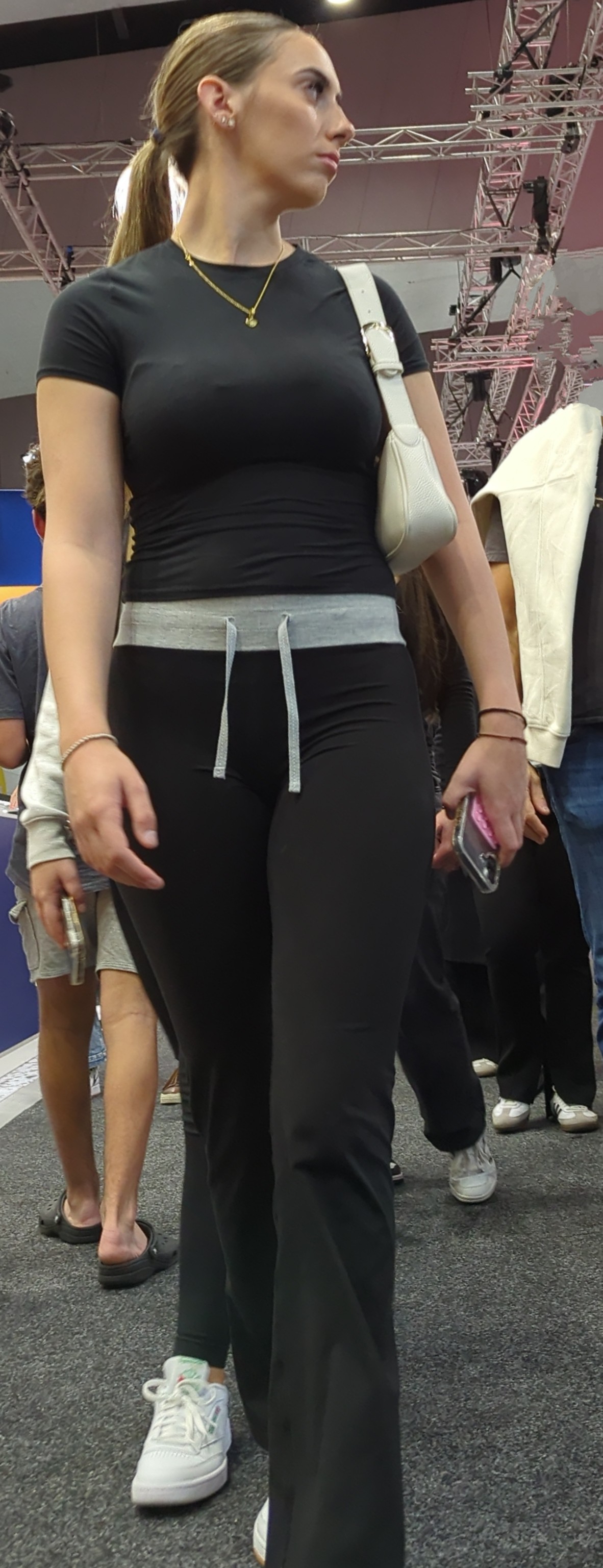 Top 50 Aussie babes from the Melbourne Motor show OC - pick your fav ...