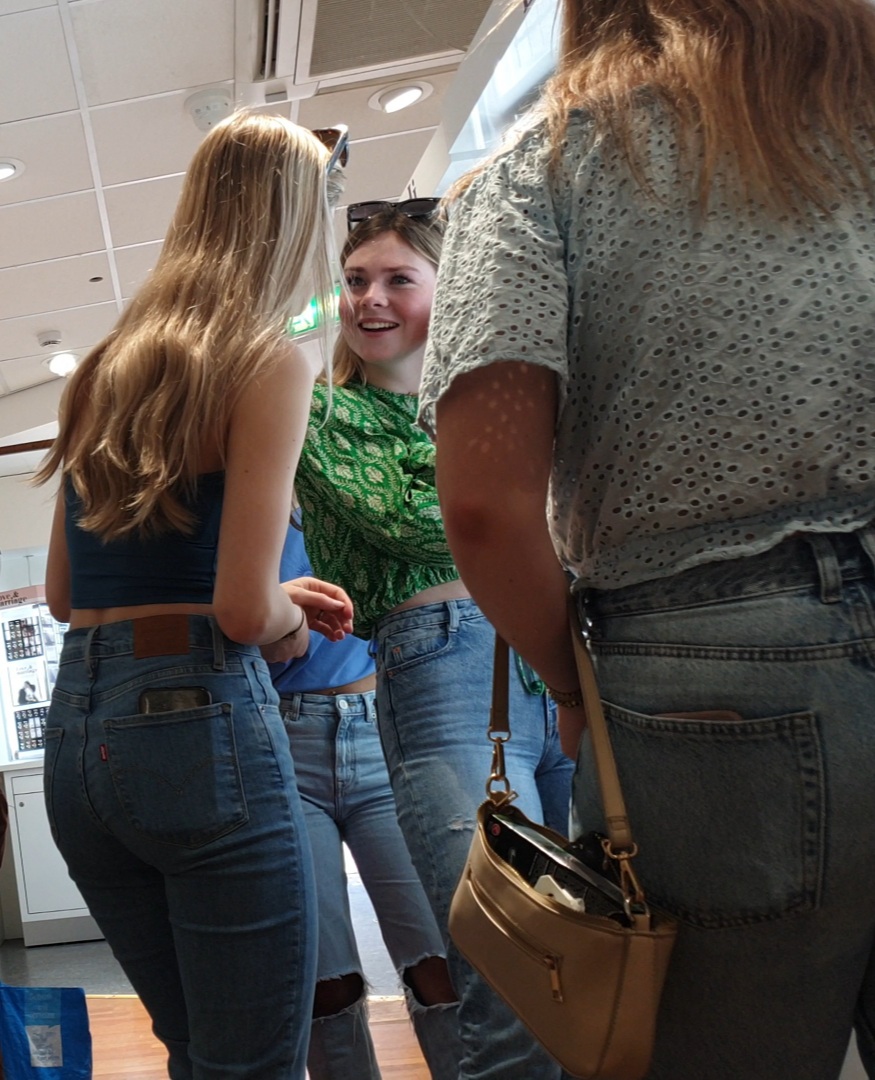 Team jeans! 4 girls with tight asses shopping around in tight jeans ...