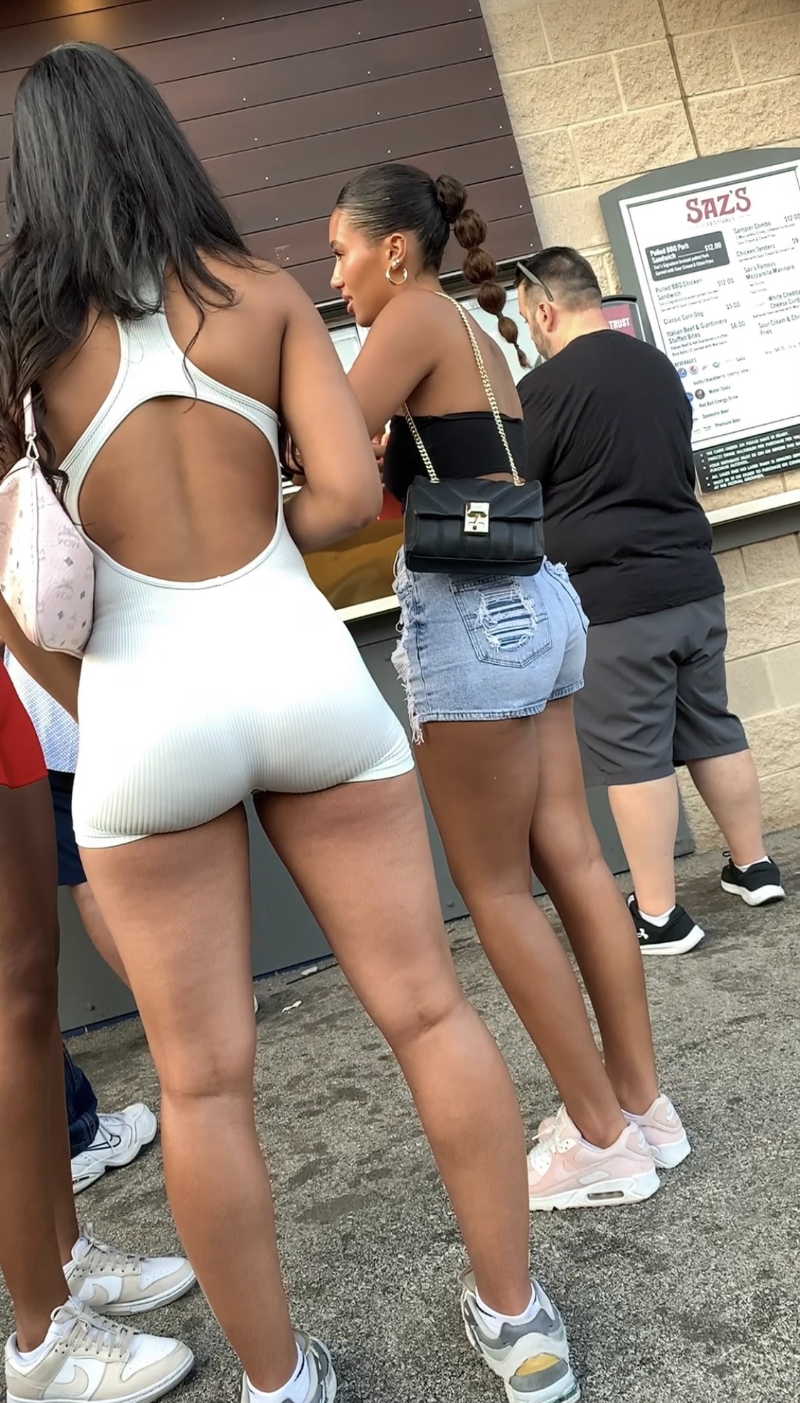 Ebony Bubbles At The Fest - Spandex, Leggings & Yoga Pants - Forum