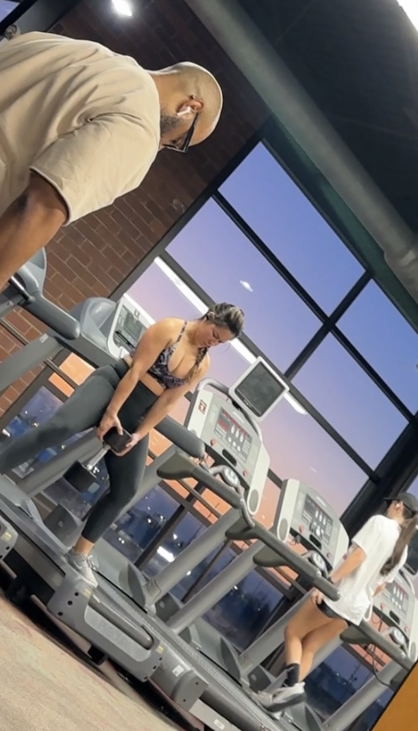 Sexy Thick Latina with a Fattass at the gym 🥵🍑 Pt5 - Forum