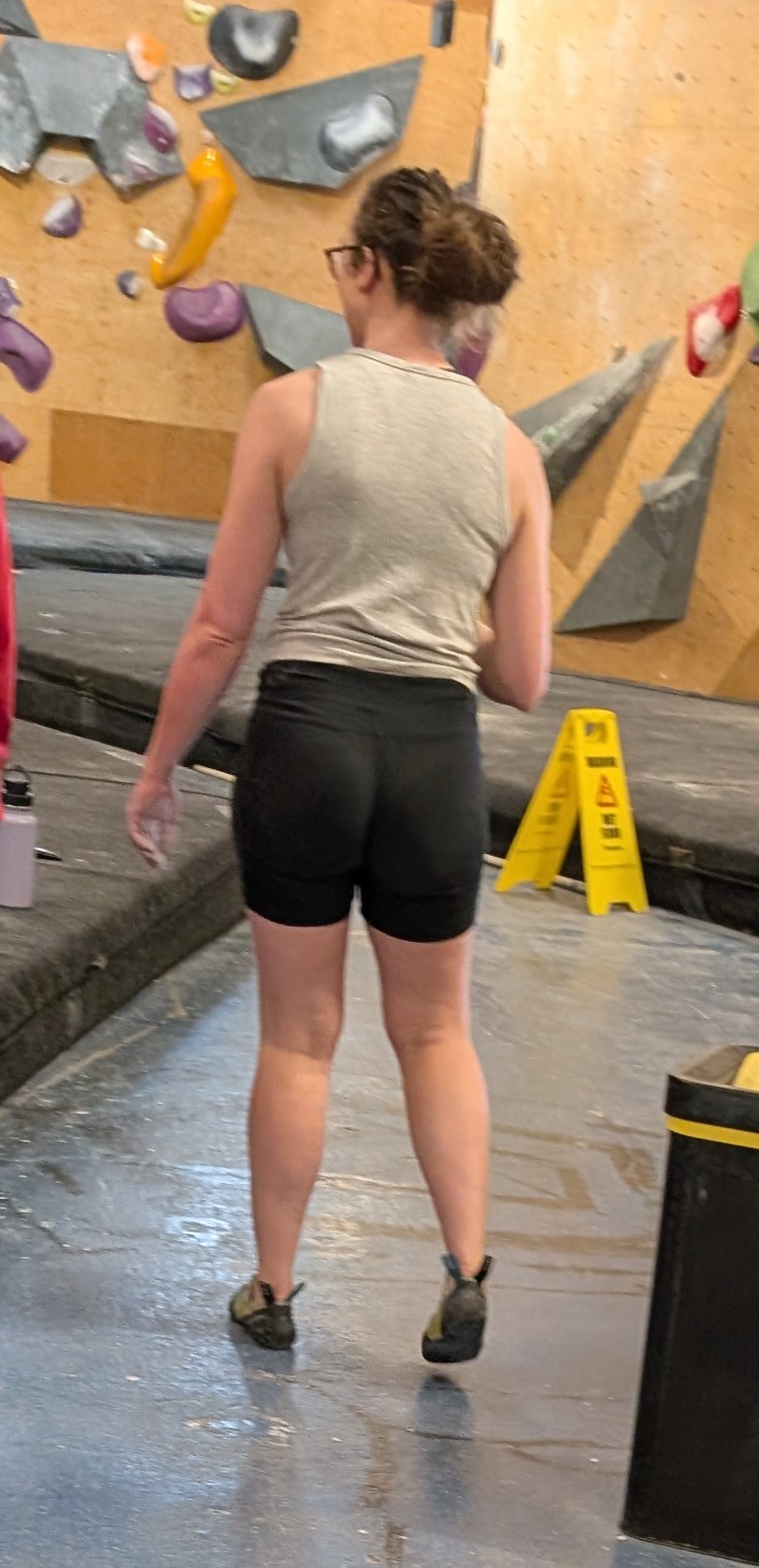 Nerdy PAWG in biker shorts, side profile was insane! - Short Shorts ...