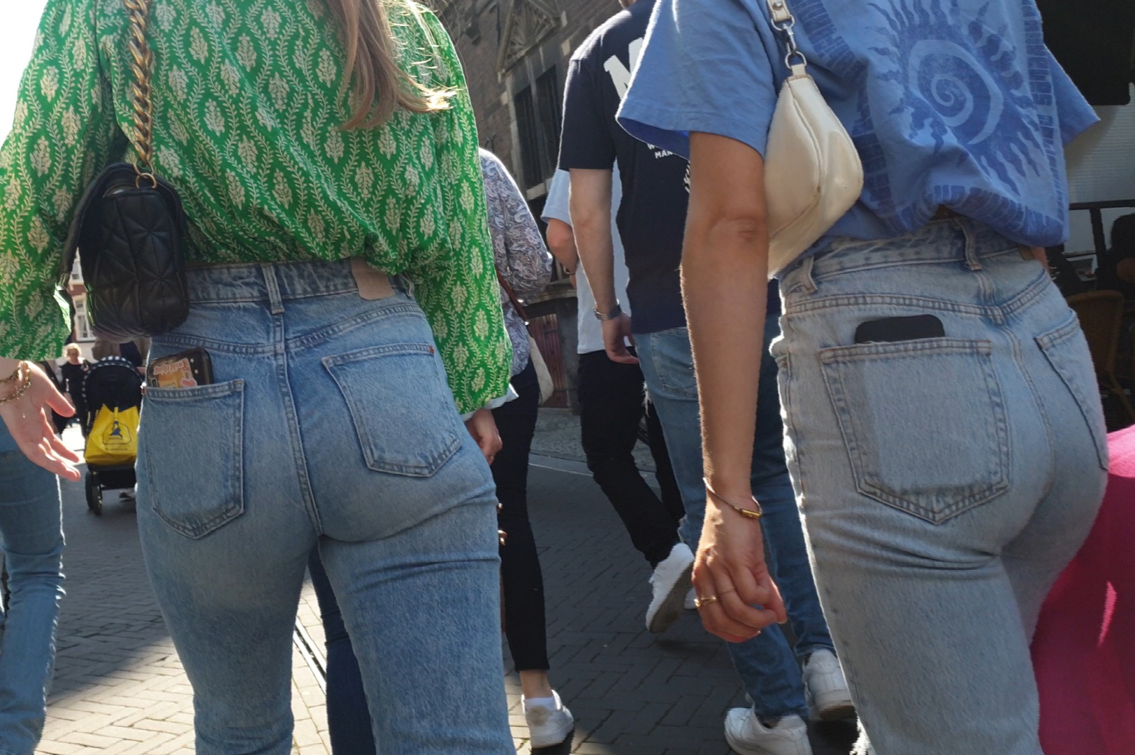 Team jeans! 4 girls with tight asses shopping around in tight jeans ...