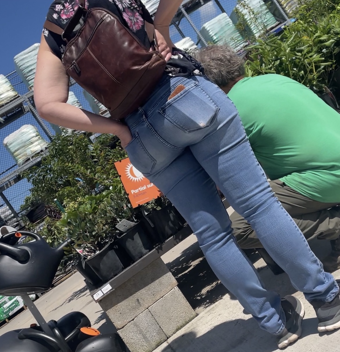Juicy Ass Milf With Wide Hips Oc Tight Jeans Forum