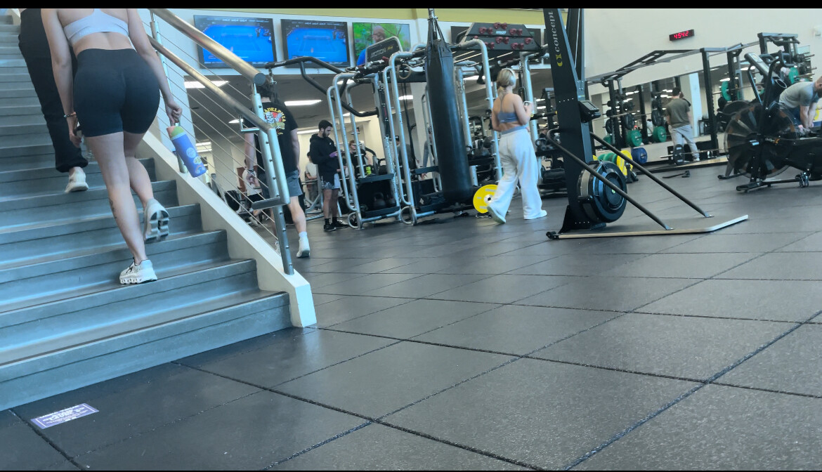 Hot Gym Asses working out - Spandex, Leggings & Yoga Pants - Forum