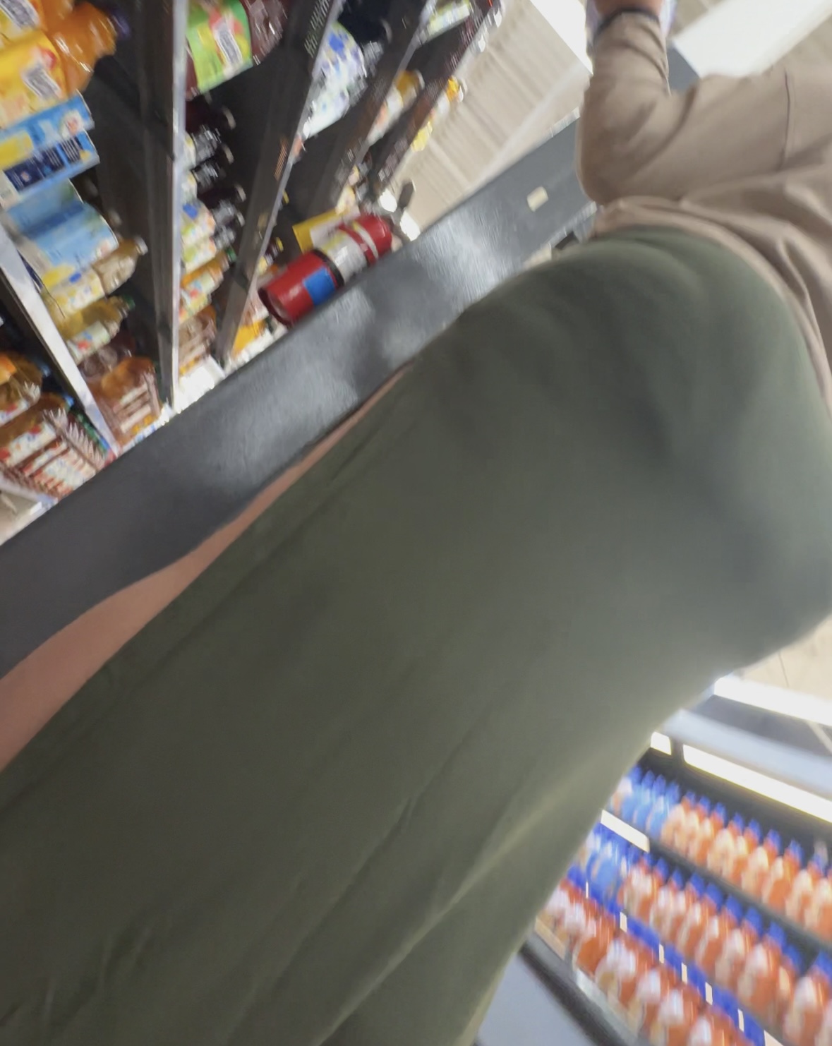 Thick Old Latina at Walmart - Forum