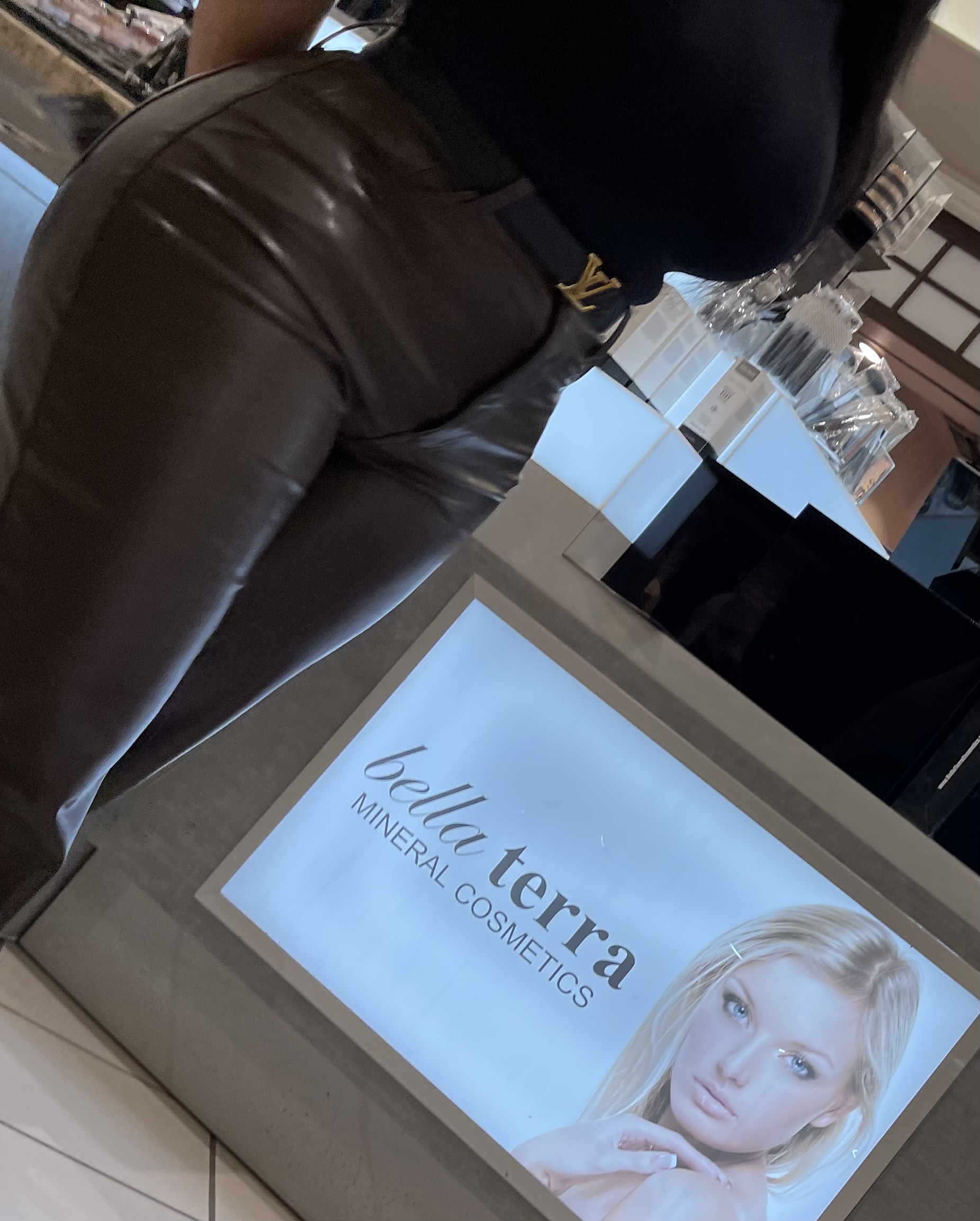 THICCC THICCC THICCC IS BACK! 🍑🤤😩 PT2 (OC) - Spandex, Leggings & Yoga ...