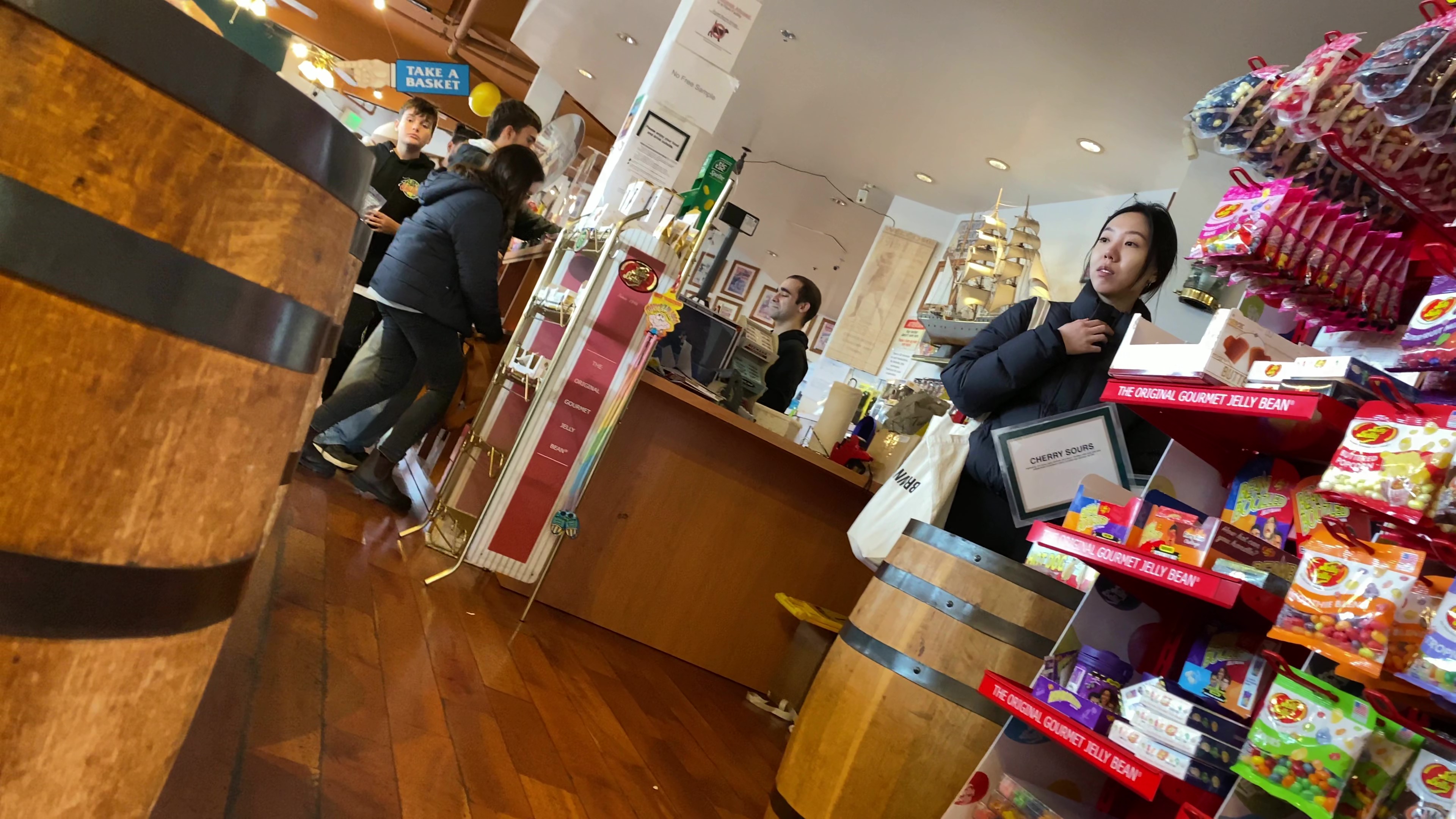 Gorgeous Asian in Lulu Leggings + VTL | (OC) (Video) - Spandex ...