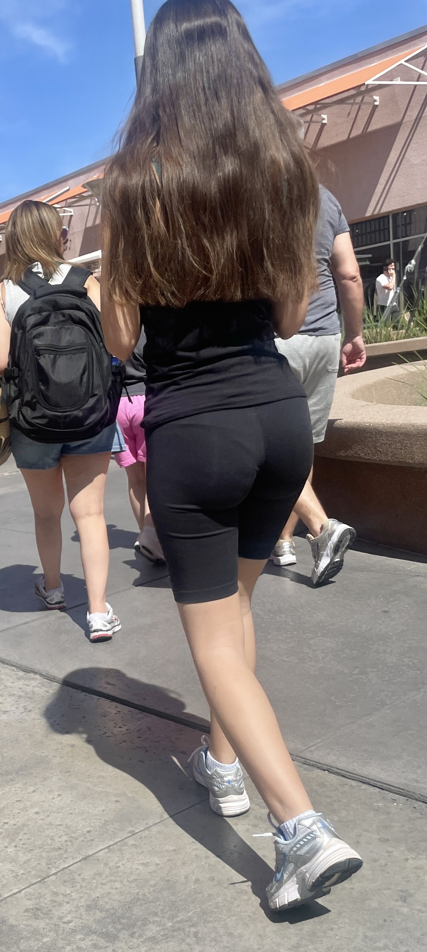 Petite Girl With Sexy Vpl Spandex Leggings Yoga Pants Forum