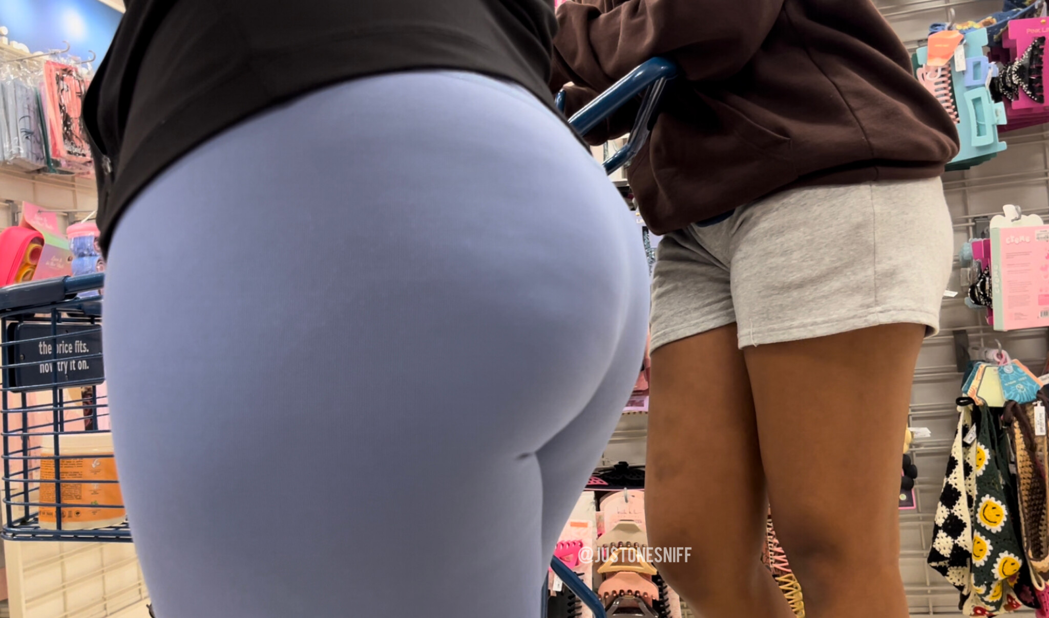 Hot Latina Pyt In Blue Leggings Spandex Leggings And Yoga Pants Forum