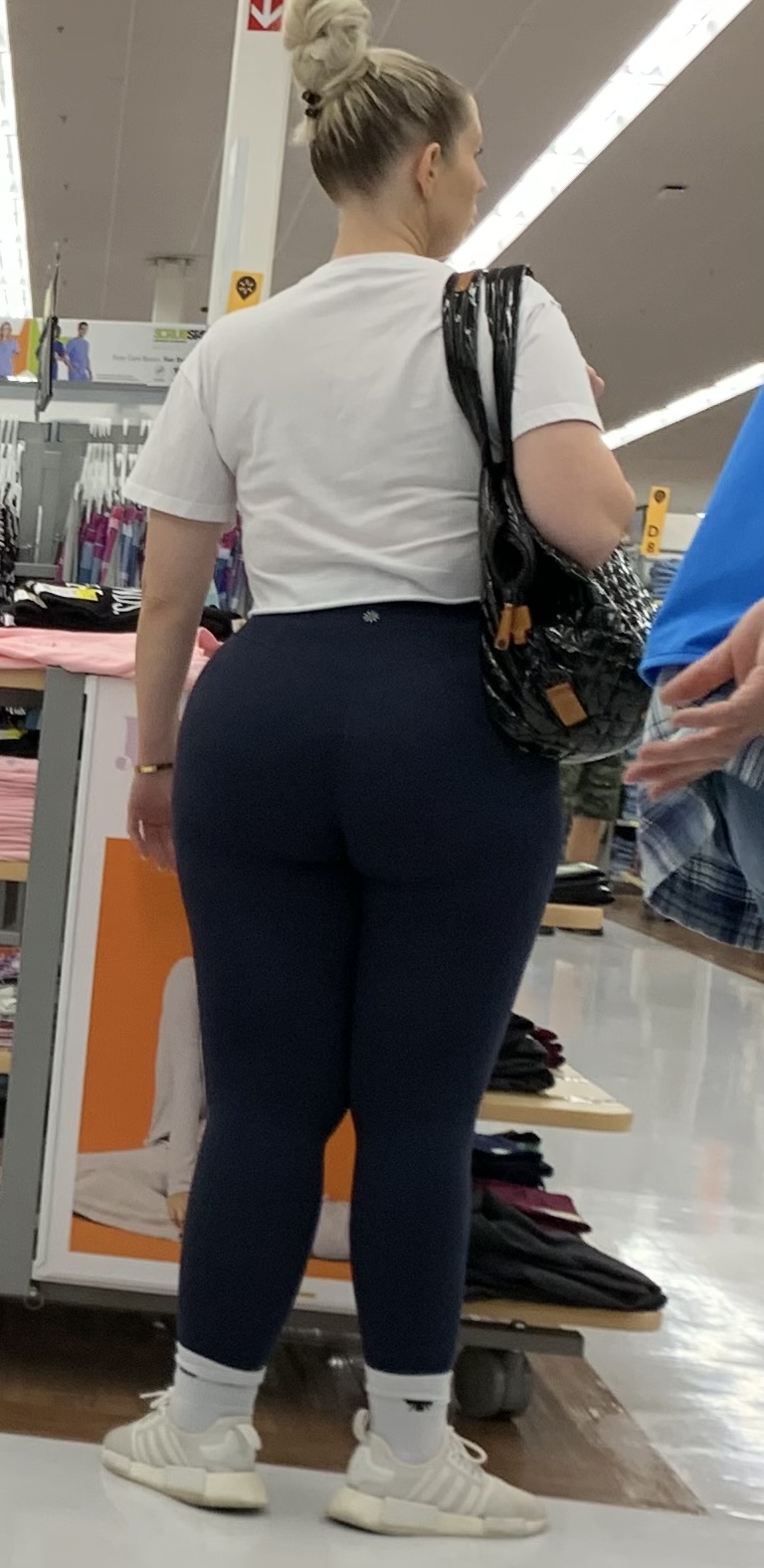 Wide loads - Spandex, Leggings & Yoga Pants - Forum