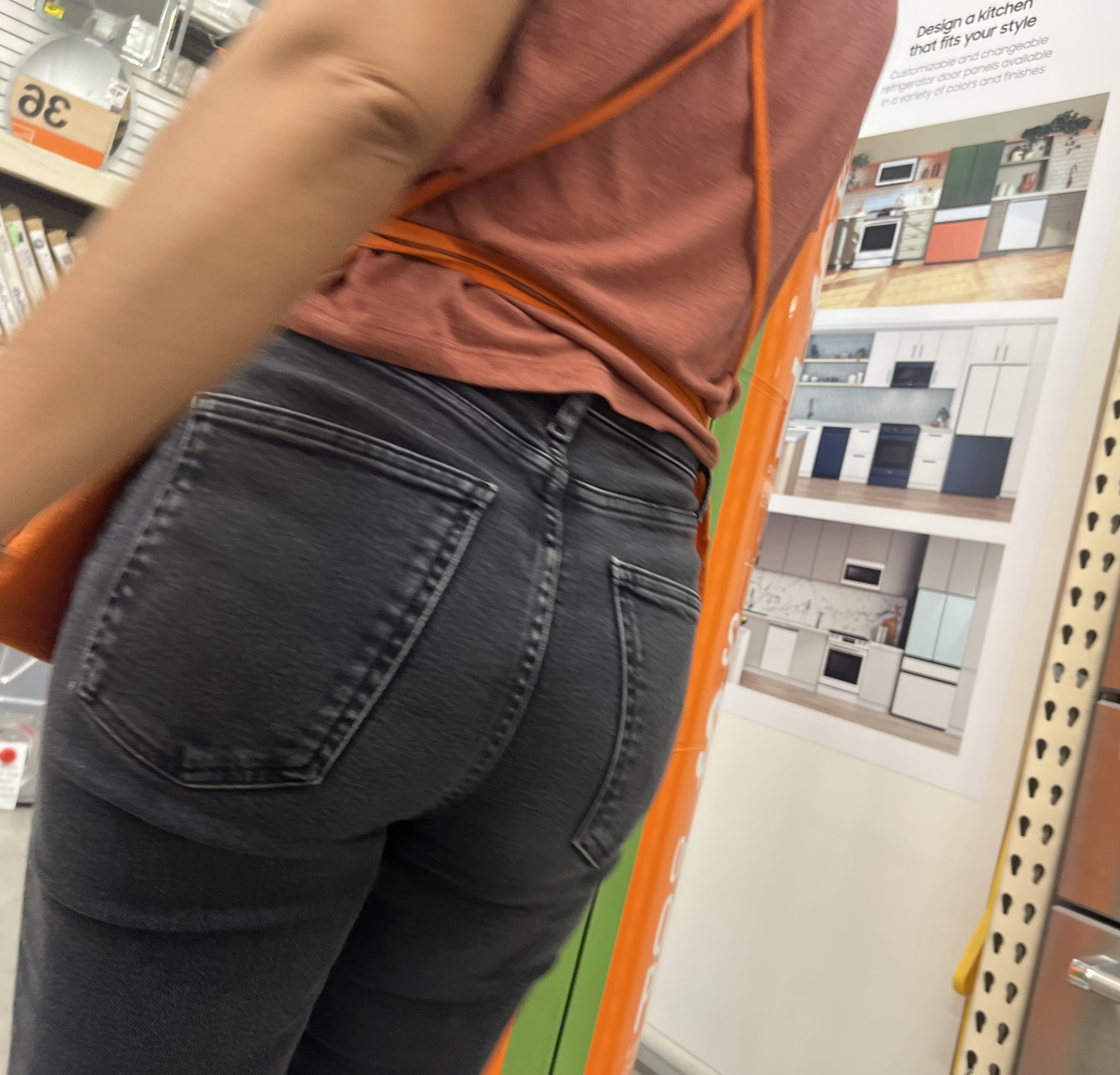 Little booties matter 1.0 (oc) - Tight Jeans - Forum