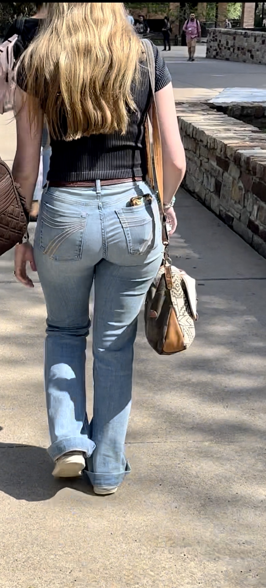 Two college baddies with FAT ASSES - Forum