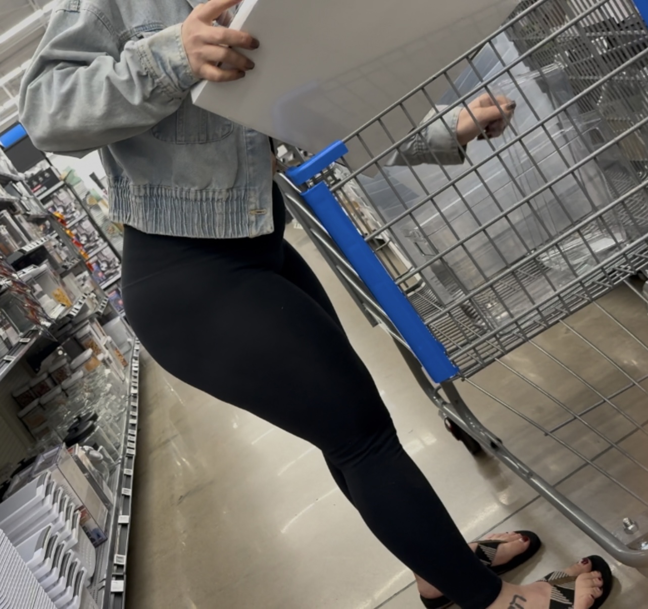 PAWG @ Walmart Interaction (Story Time) - Spandex, Leggings & Yoga Pants - Forum