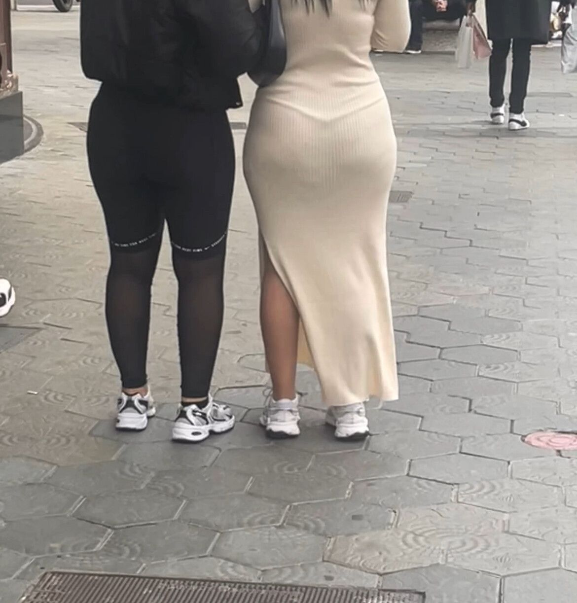 Nice arab moroccan in tight dress - Tight Jeans - Forum