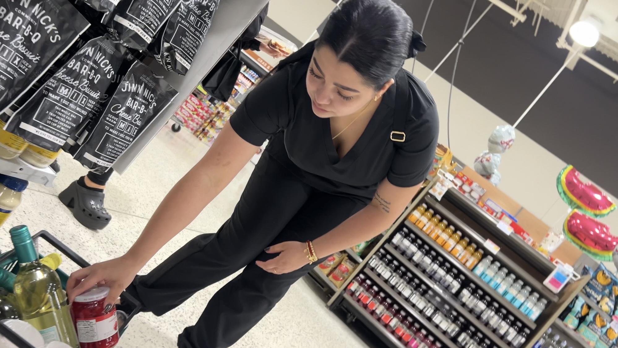 Unreal Latina baddie BBL Hourglass Figure - Spandex, Leggings & Yoga ...