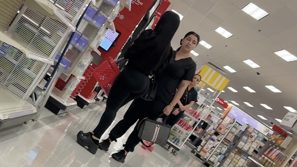 Unreal Latina baddie BBL Hourglass Figure - Spandex, Leggings & Yoga ...