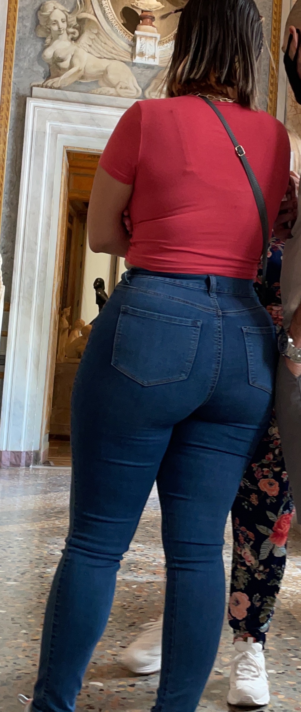 A Day at the Museum: Exhibit MEGA Hips and Ass - Tight Jeans - Forum