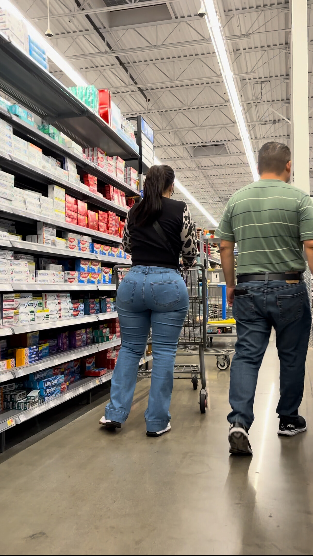 CAKED UP LATINAS. Milfs & College baddies compilation - Spandex, Leggings & Yoga Pants - Forum