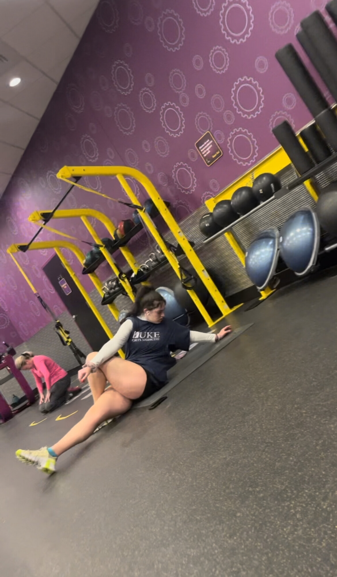 Gym caps - Short Shorts & Volleyball - Forum