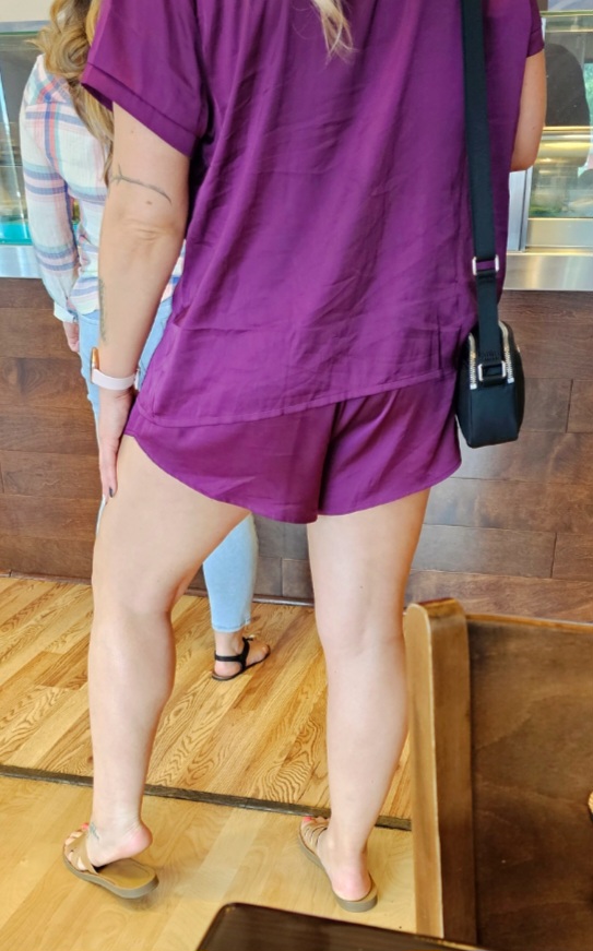 2 Gorgeous Girls Ass Legs And Feet Ass Forum