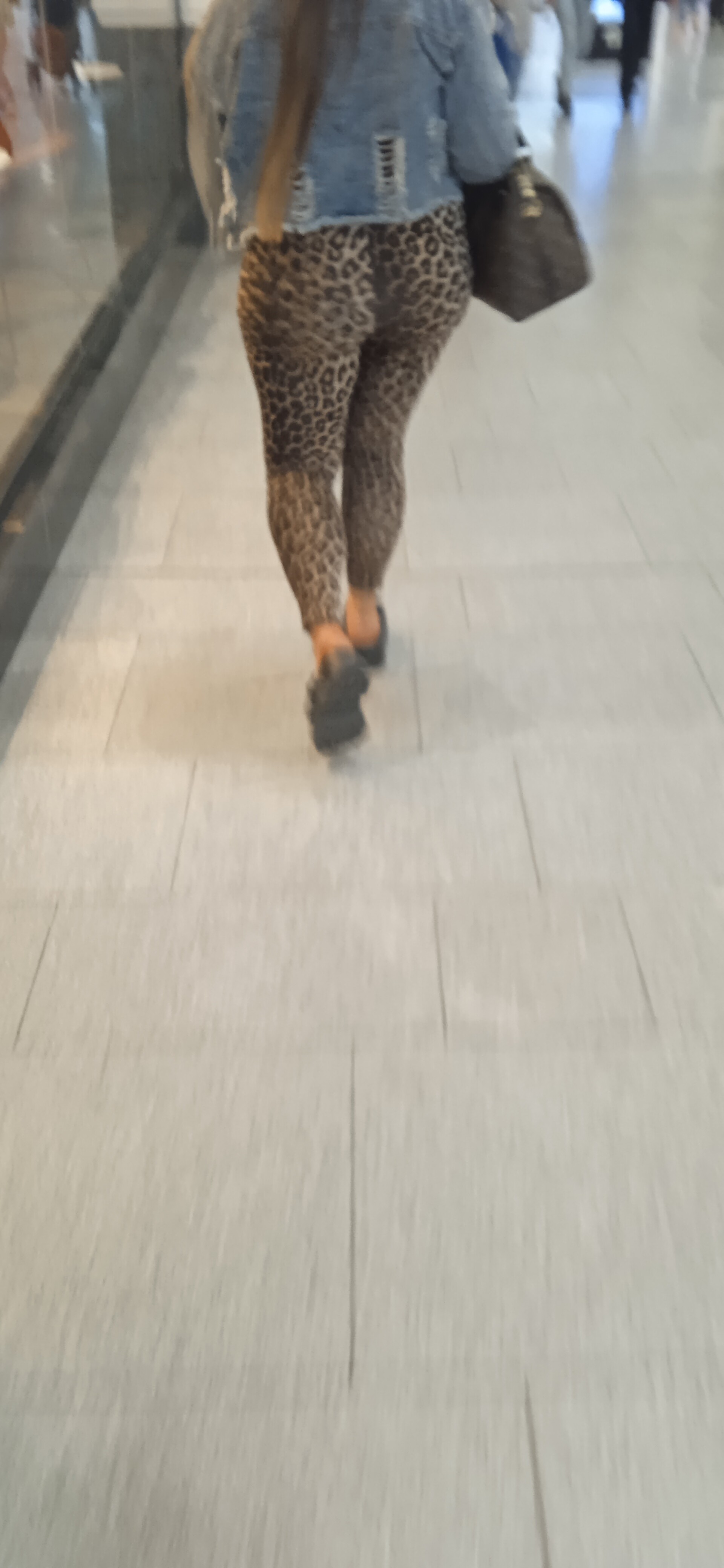 Big ass walking - Spandex, Leggings & Yoga Pants - Forum