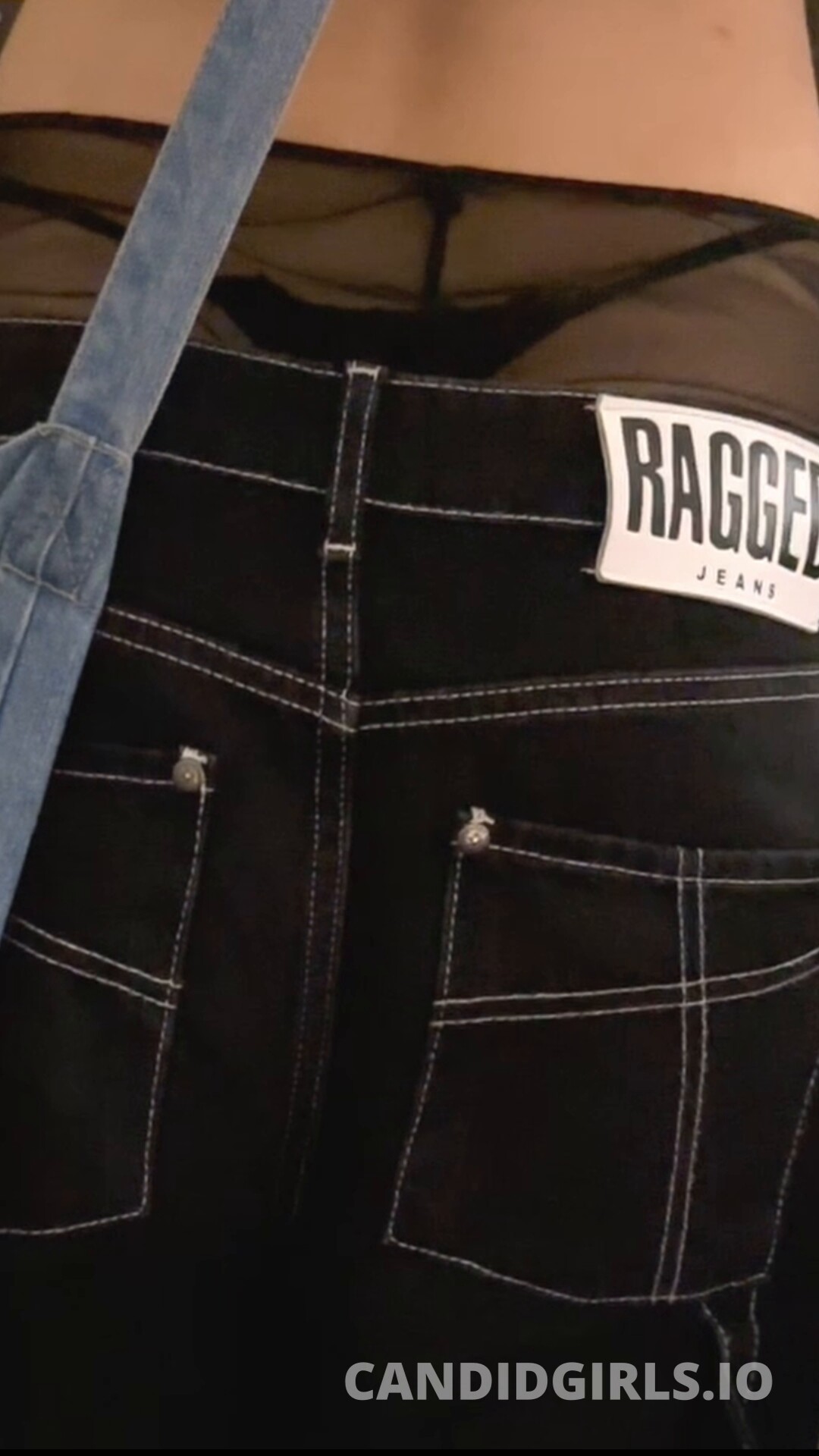 Ragged Jeans & Whale Tail ( NON OC ) - teen - Forum