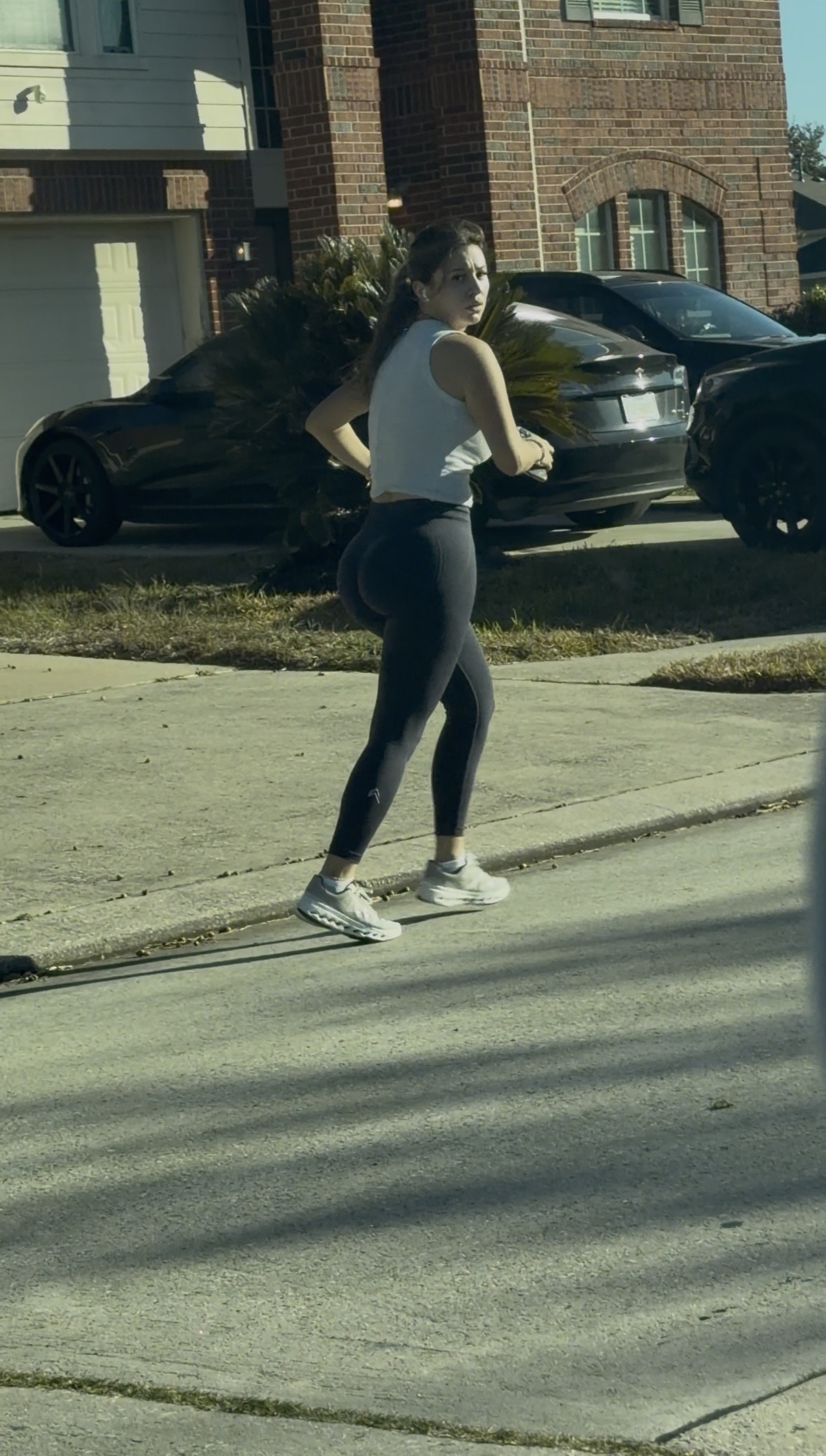Amazing jiggly BBL latina jogging (caught)😂 - Spandex, Leggings & Yoga ...