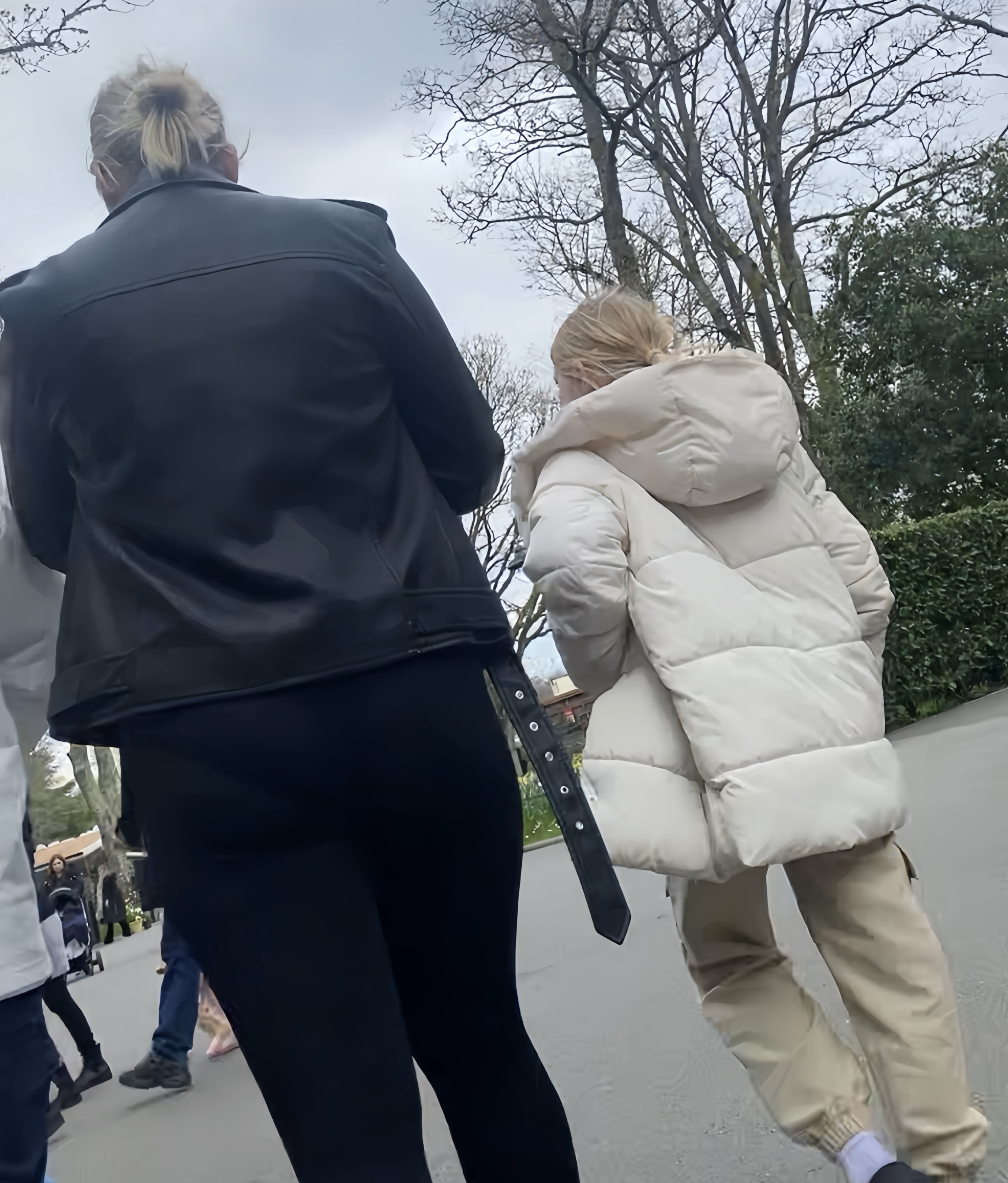 A few OC VPLs in black leggings - Spandex, Leggings & Yoga Pants - Forum